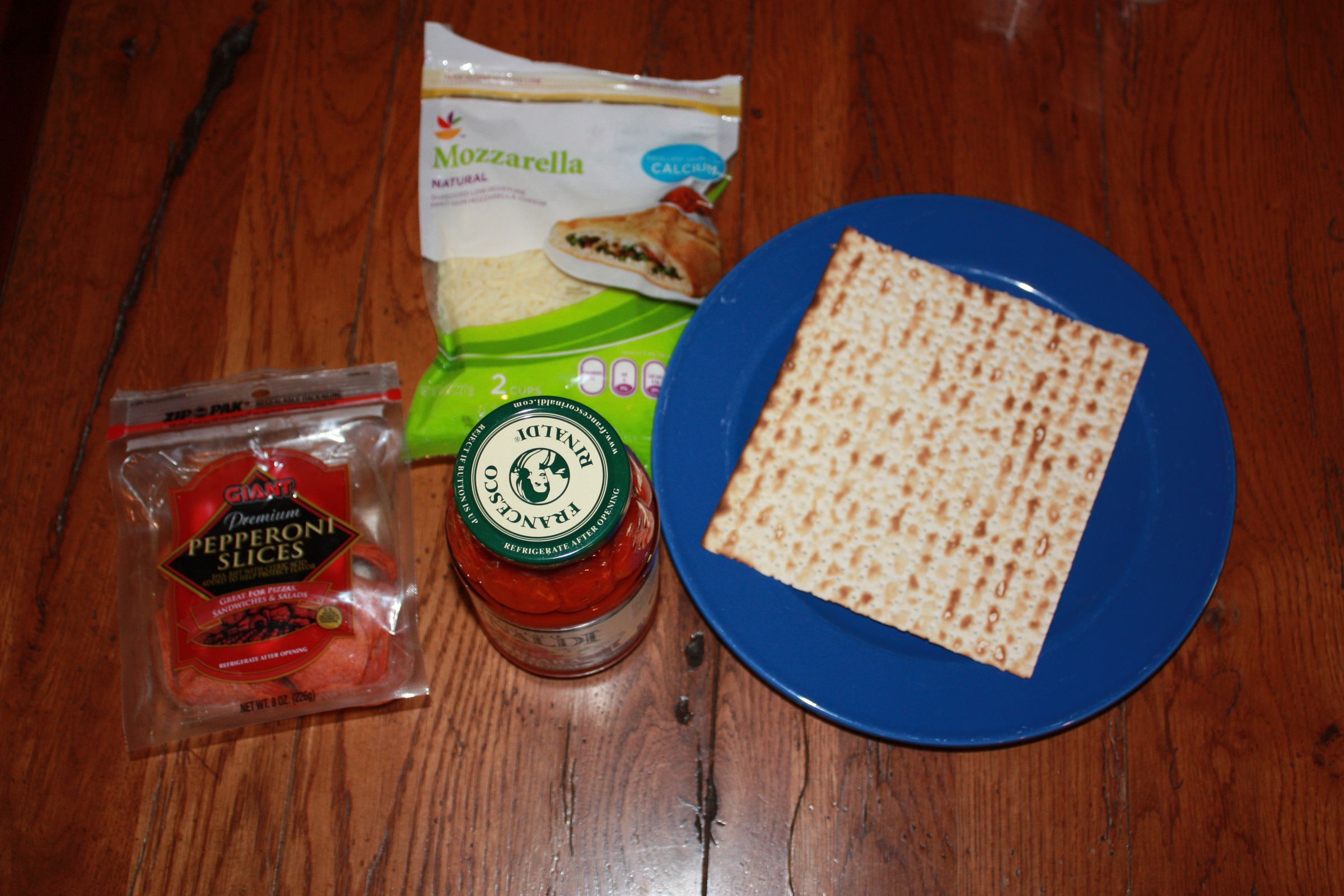 Matzo Pizza : 6 Steps (with Pictures) - Instructables