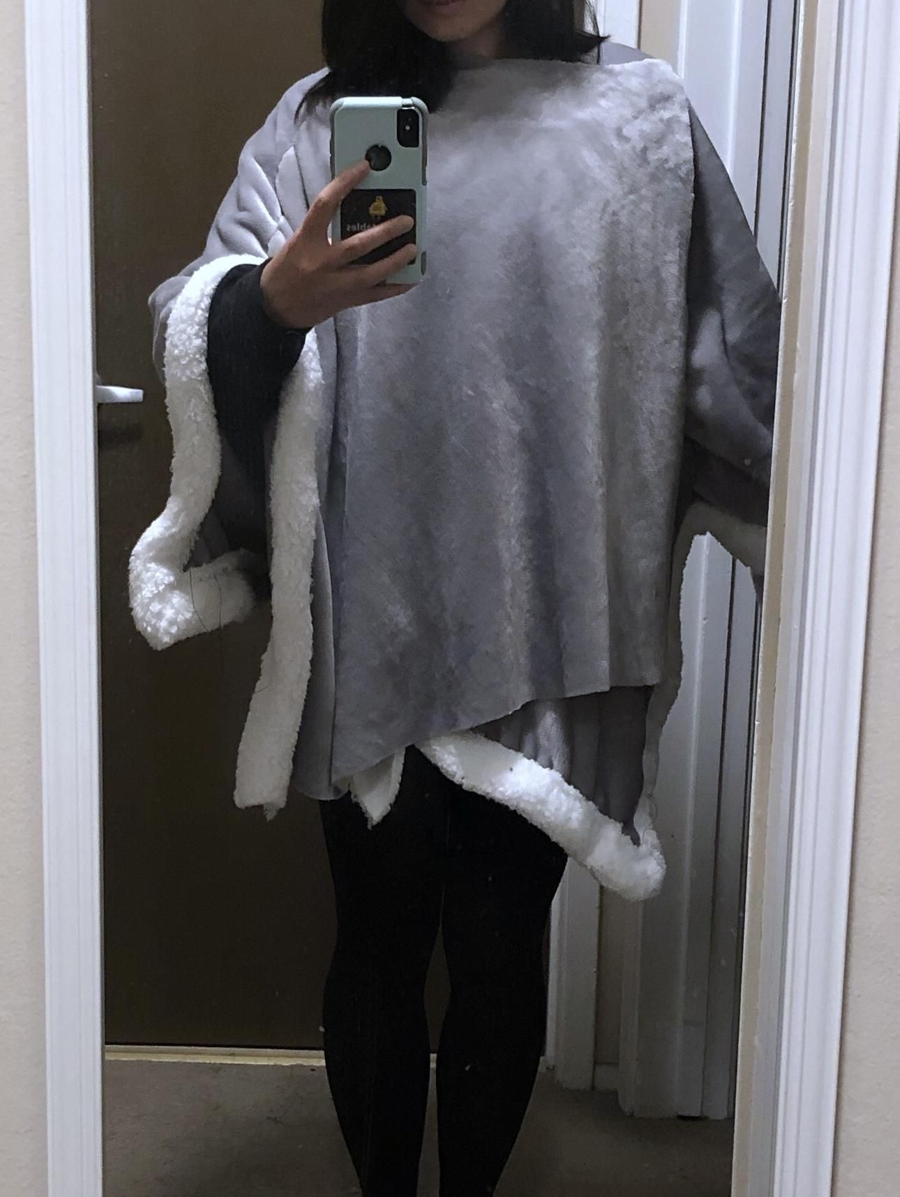 Snowflake Blanket Cape : 13 Steps (with Pictures) - Instructables