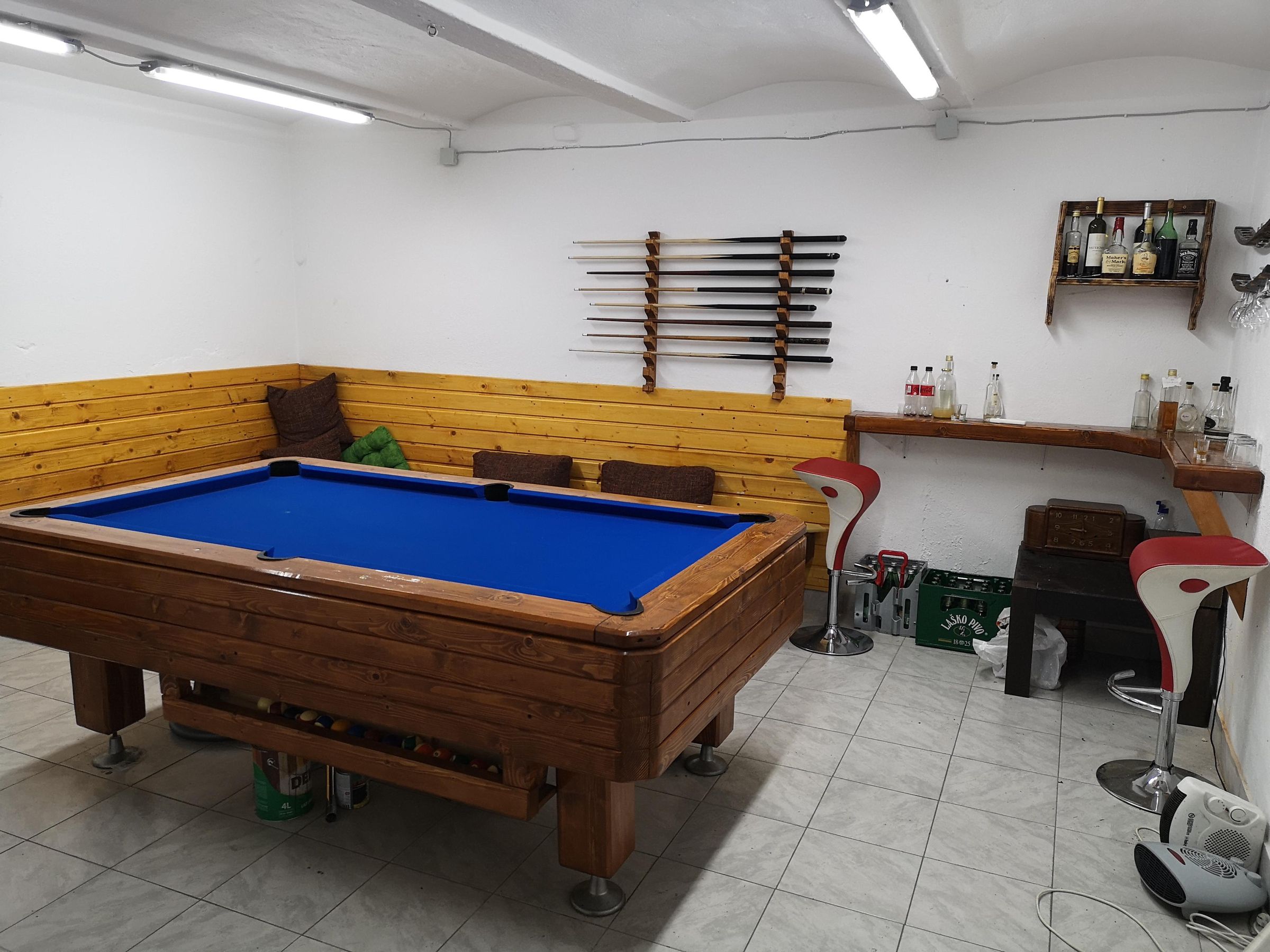 7 Foot Pool Table Restauration : 14 Steps (with Pictures) - Instructables