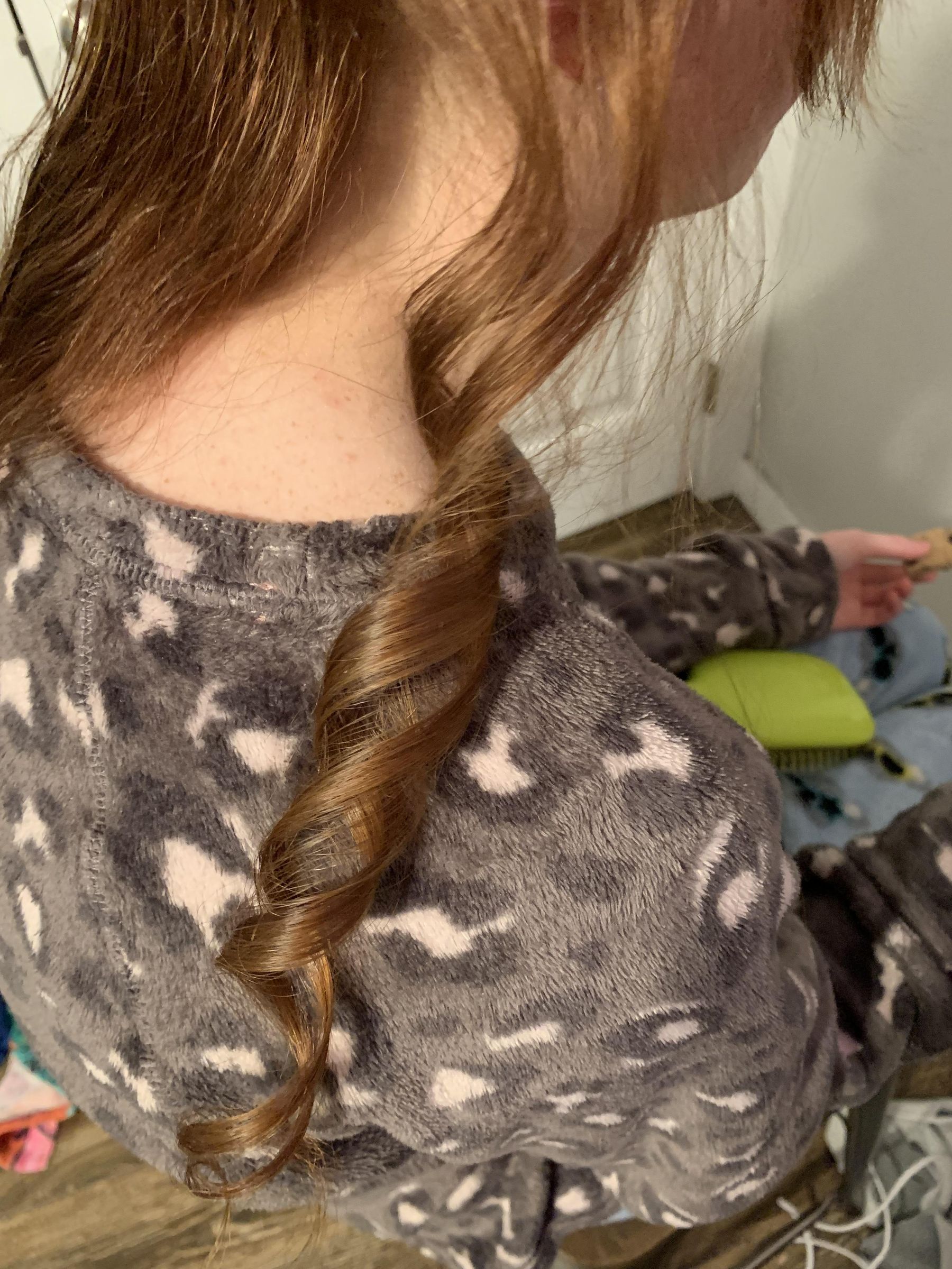 How to Curl Hair With a Beach Waver. : 10 Steps - Instructables