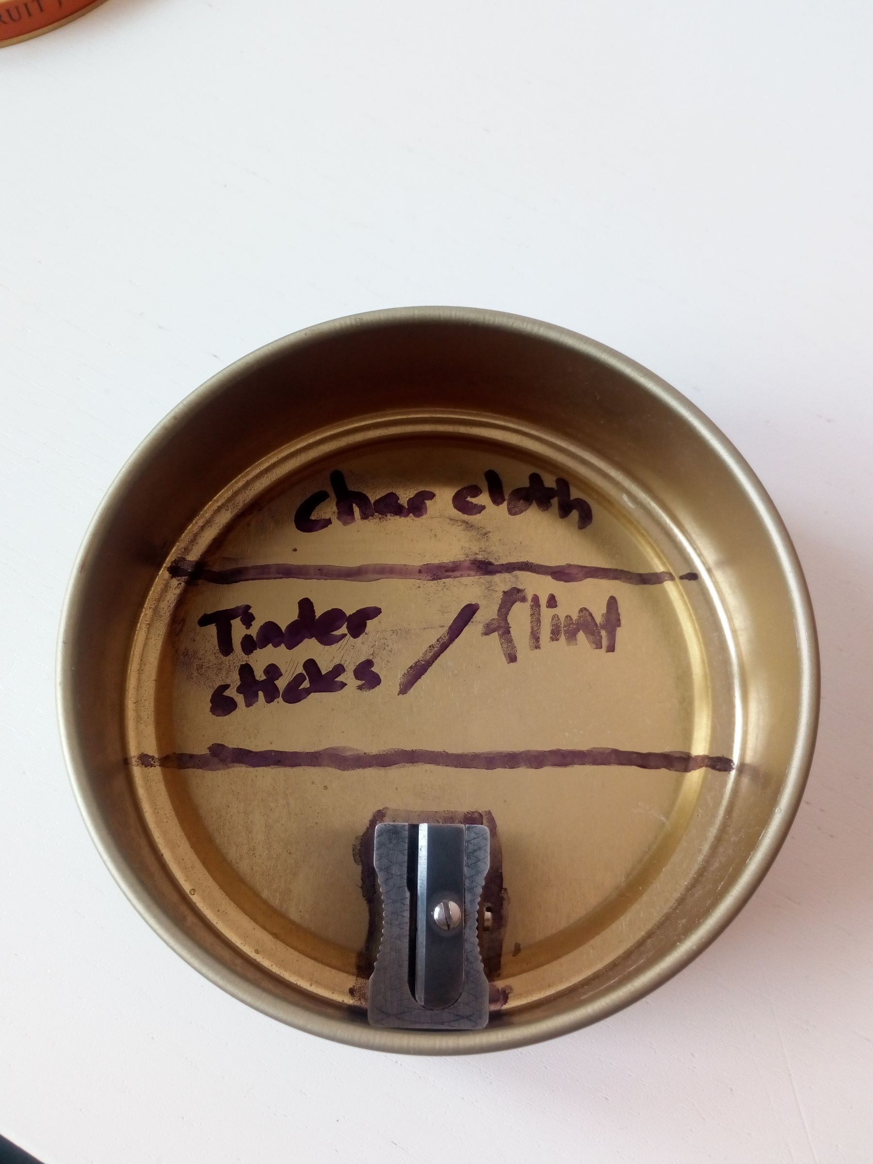 Tinder/Fire Starter Tin : 9 Steps - Instructables