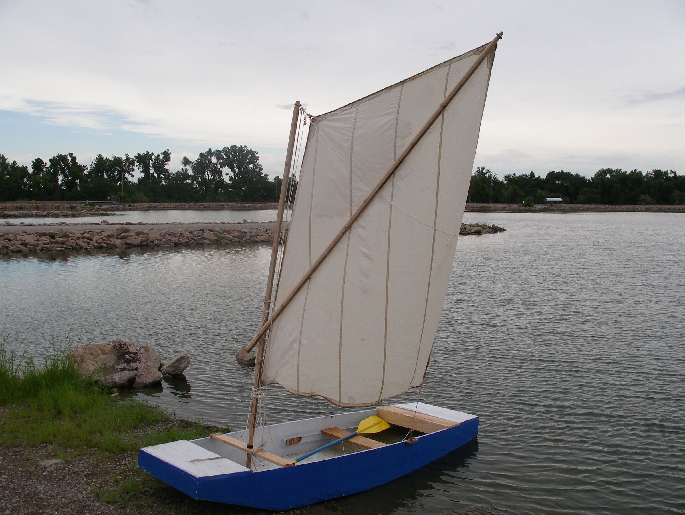 How to Construct a Simple Boat : 12 Steps (with Pictures) - Instructables