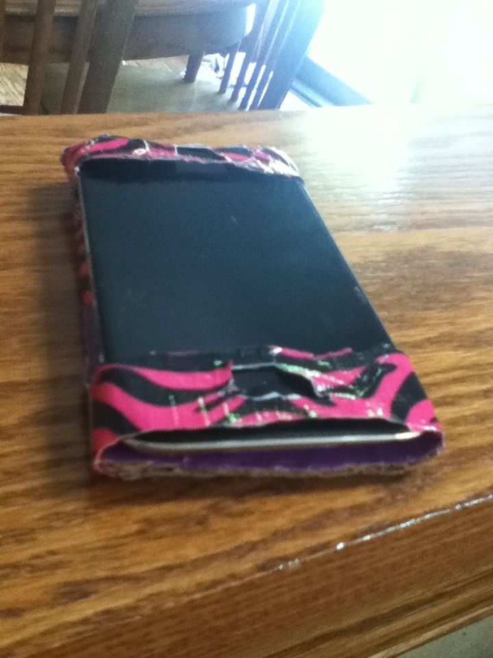 Duct Tape IPod Case!!!! : 4 Steps - Instructables