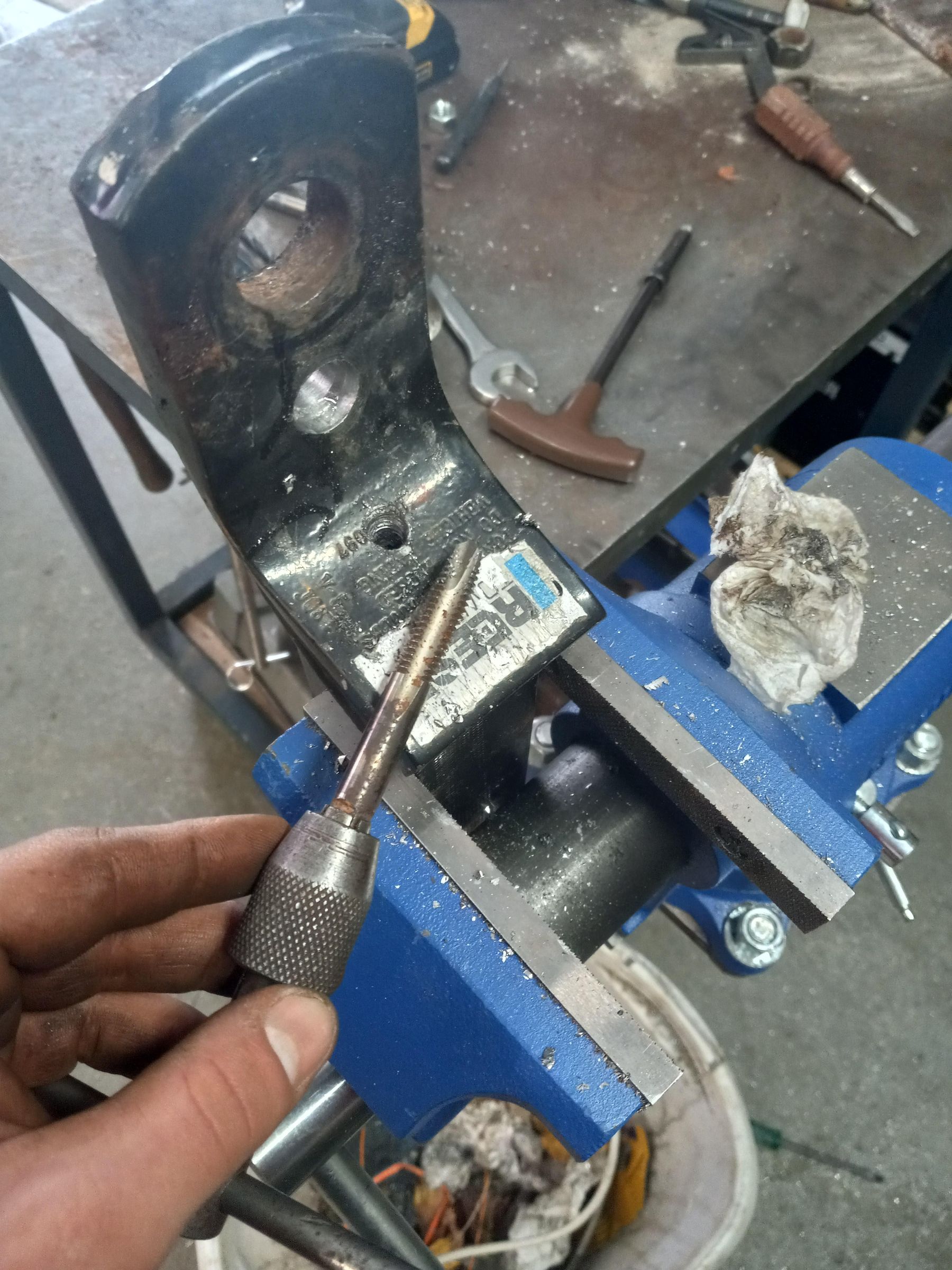 DIY Ball Swivel for Vise/Welding Positioner Out of Reclaimed 2x2 ...