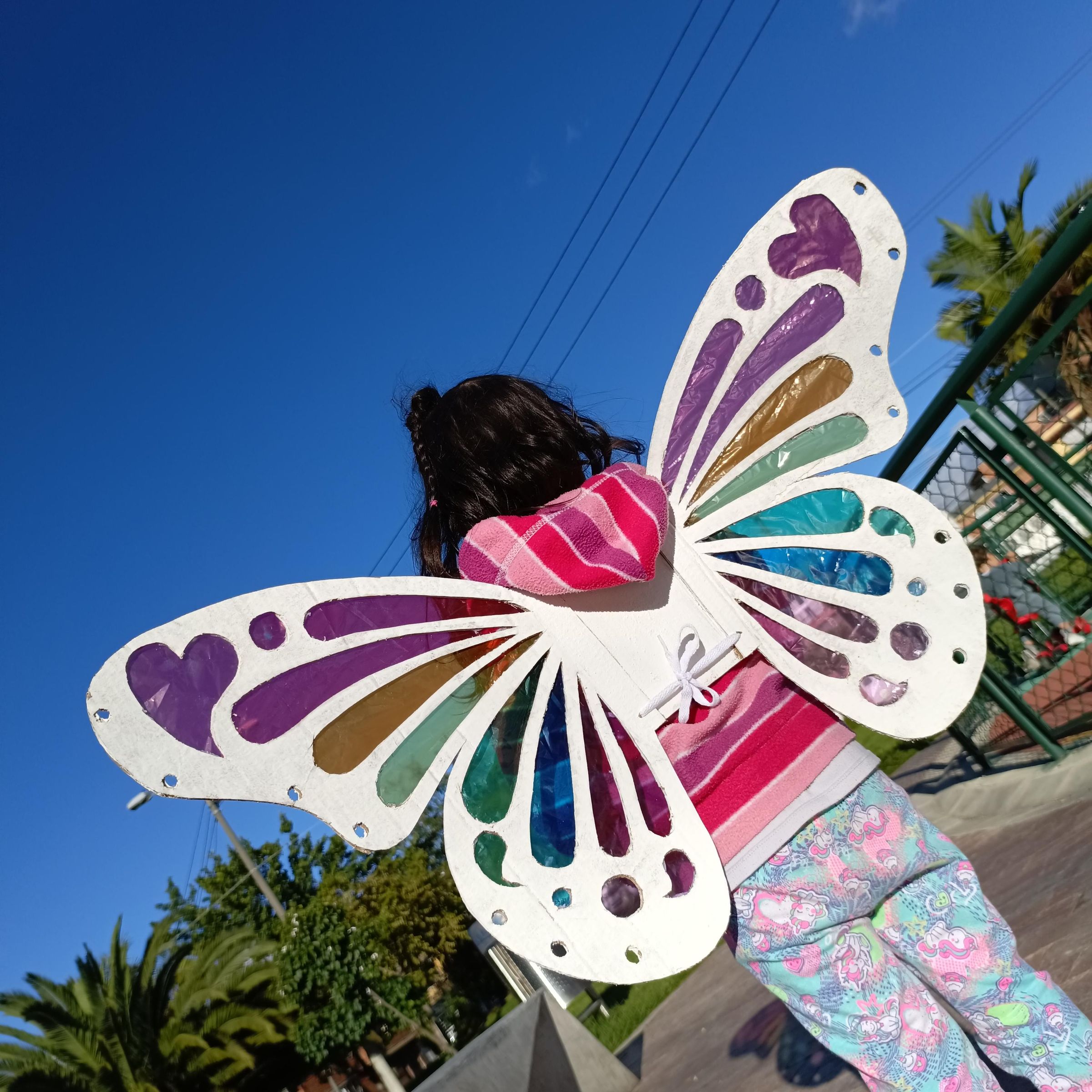 Rainbow Butterfly Wings : 10 Steps (with Pictures) - Instructables