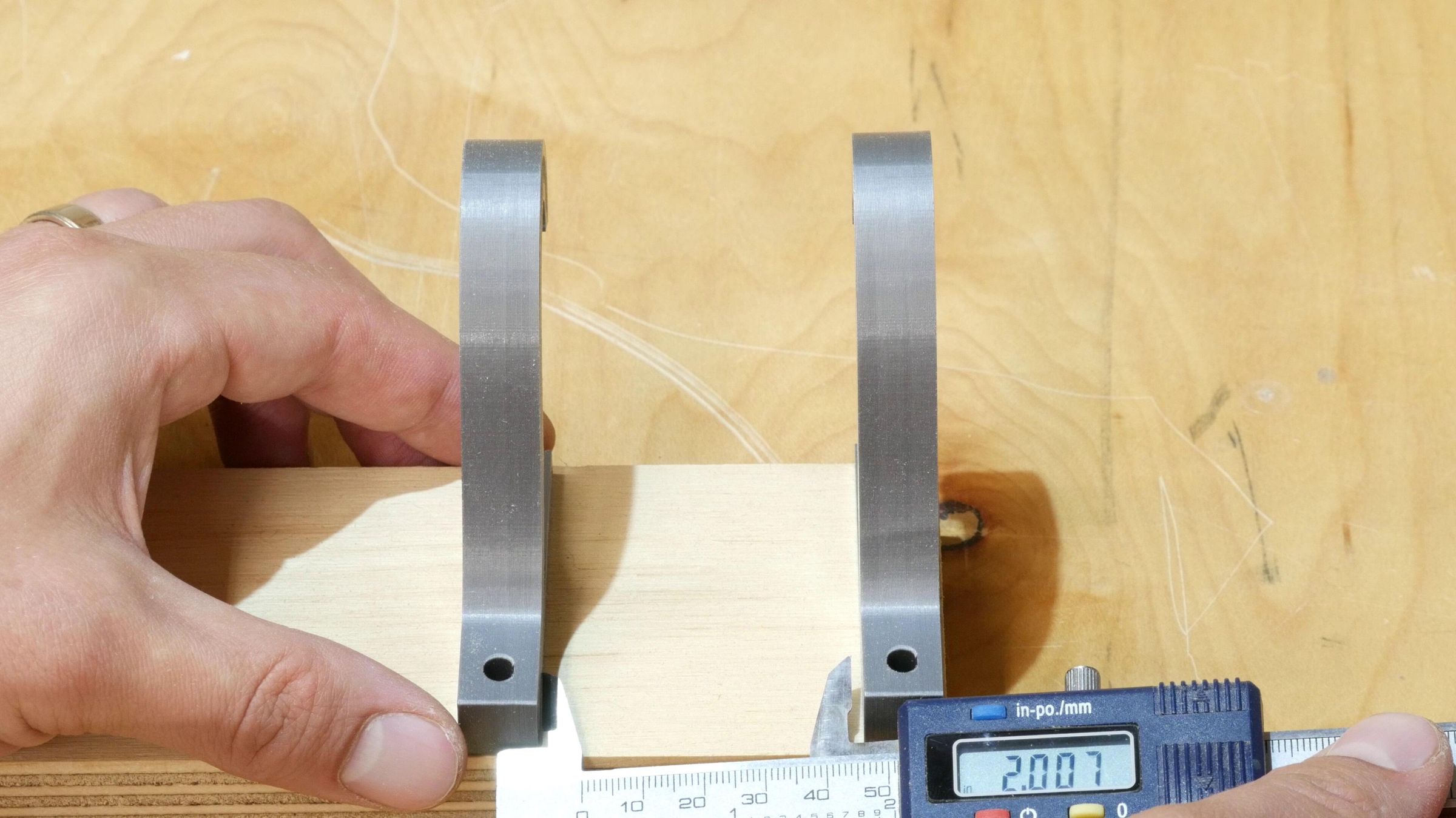 Ultimate Wire Spool Hanger With Removable Spools : 4 Steps (with ...