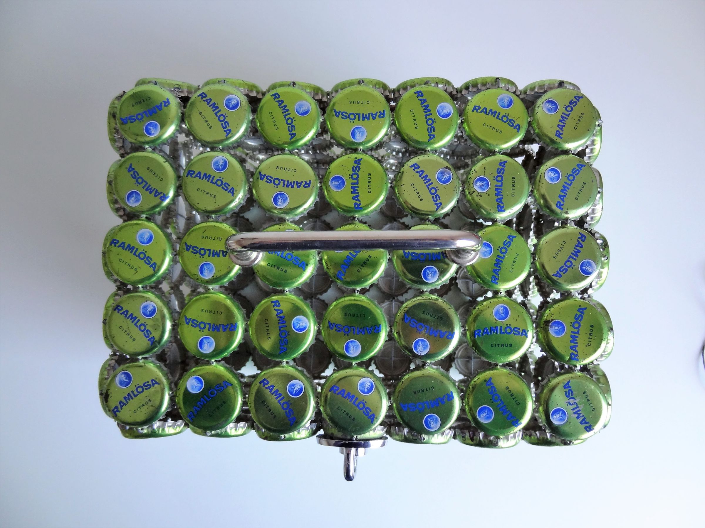 Make a Bottle Cap Bag : 11 Steps (with Pictures) - Instructables