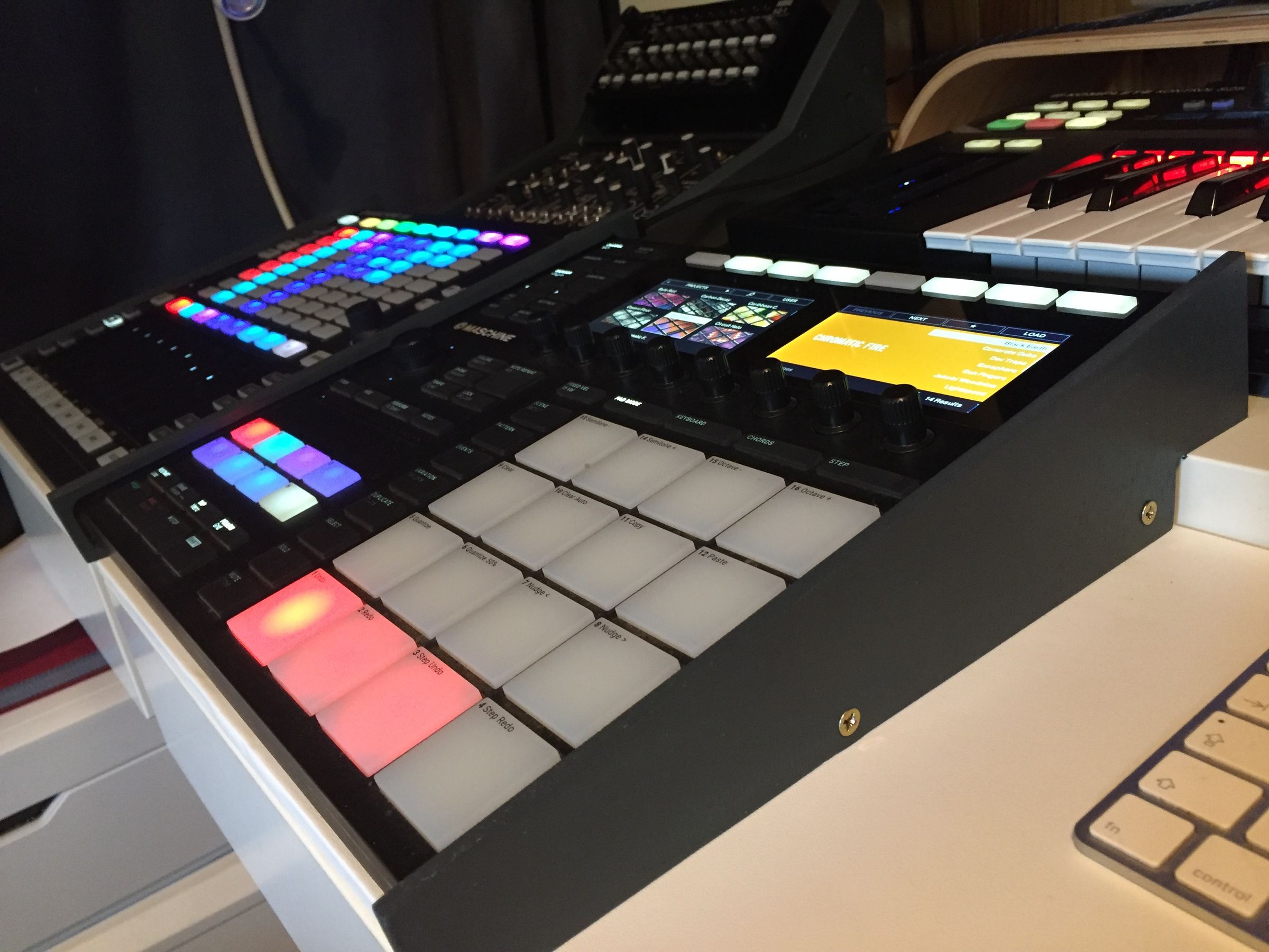 Dual Korg Volca Stand : 4 Steps (with Pictures) - Instructables