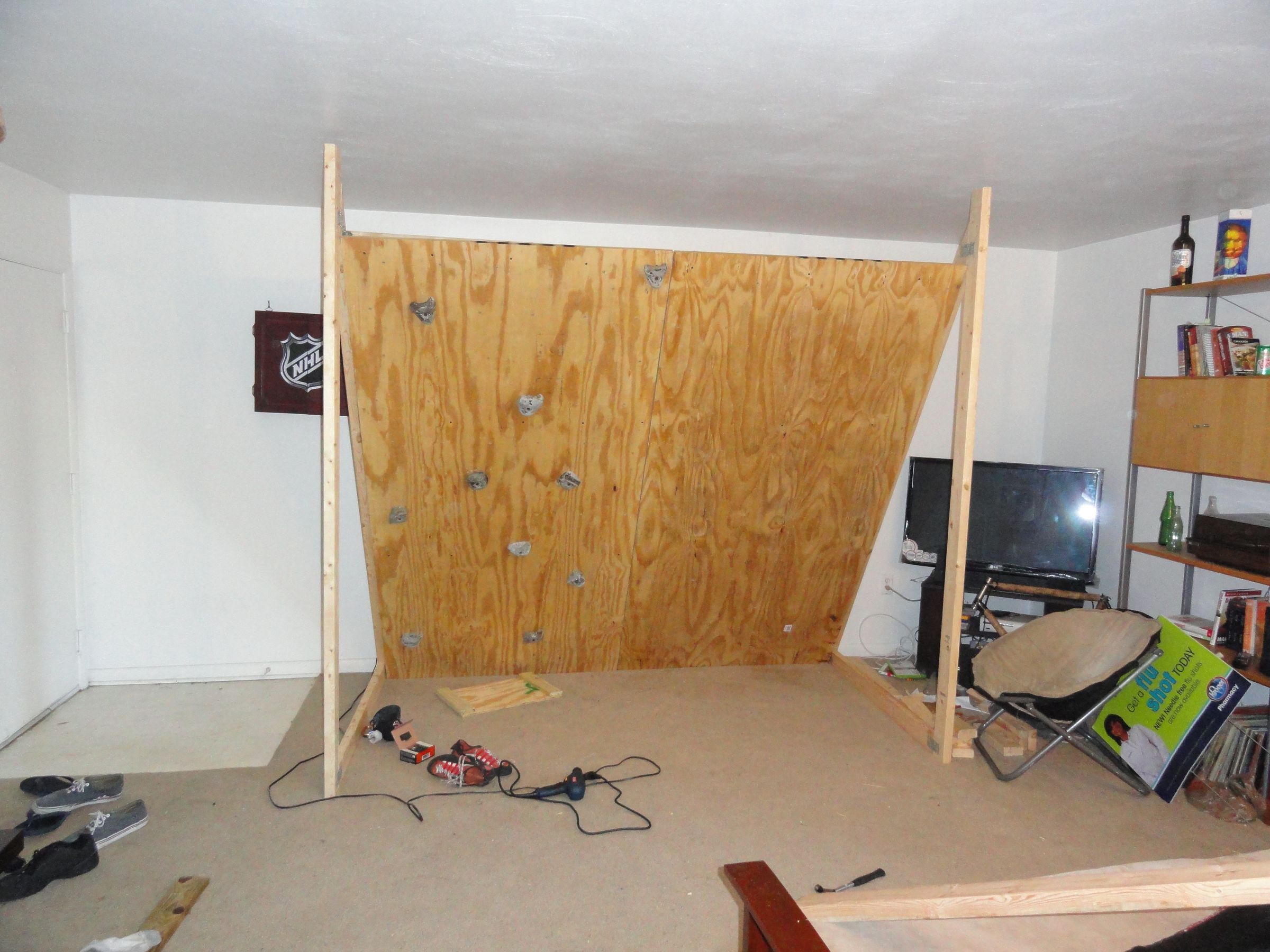 Freestanding Indoor Rock Climbing Wall for $150 : 7 Steps (with ...