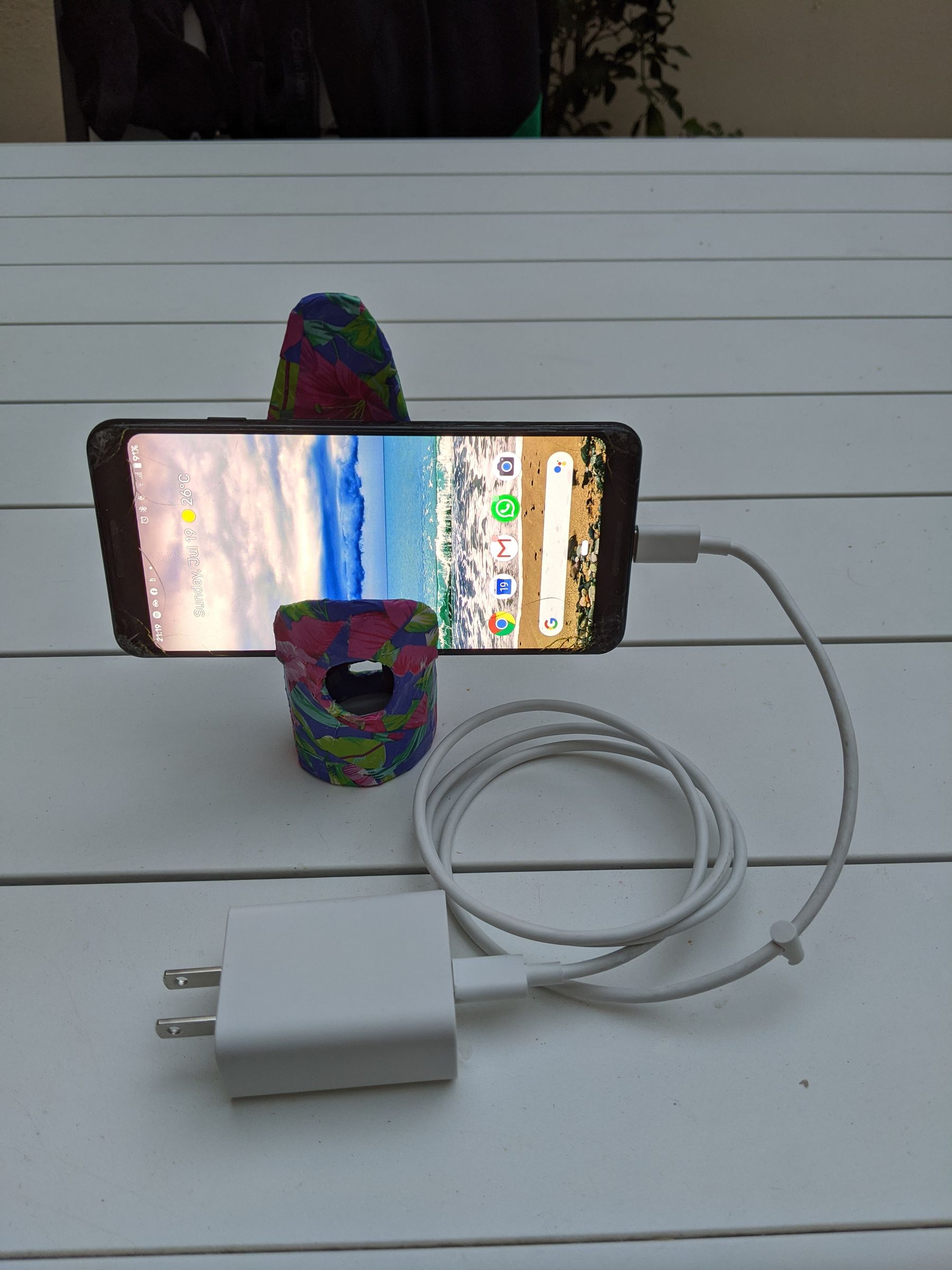 Tiny Upcycled Smartphone Stand : 9 Steps (with Pictures) - Instructables