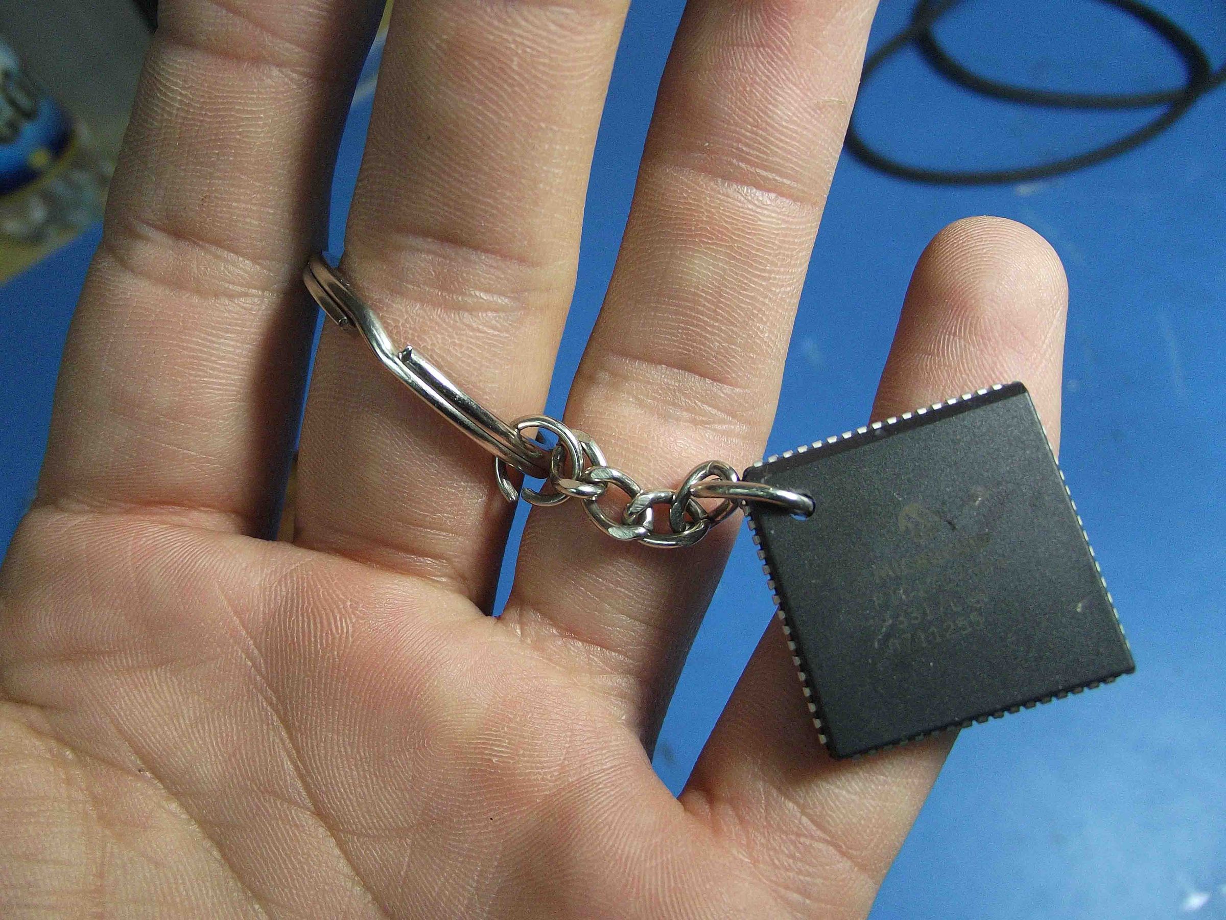 Microchip Keychain in Less Than 5 Minutes !!! : 4 Steps - Instructables