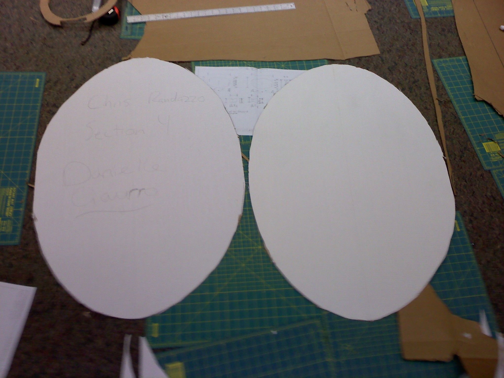 Cardboard "Dory" Costume From Finding Nemo : 8 Steps - Instructables