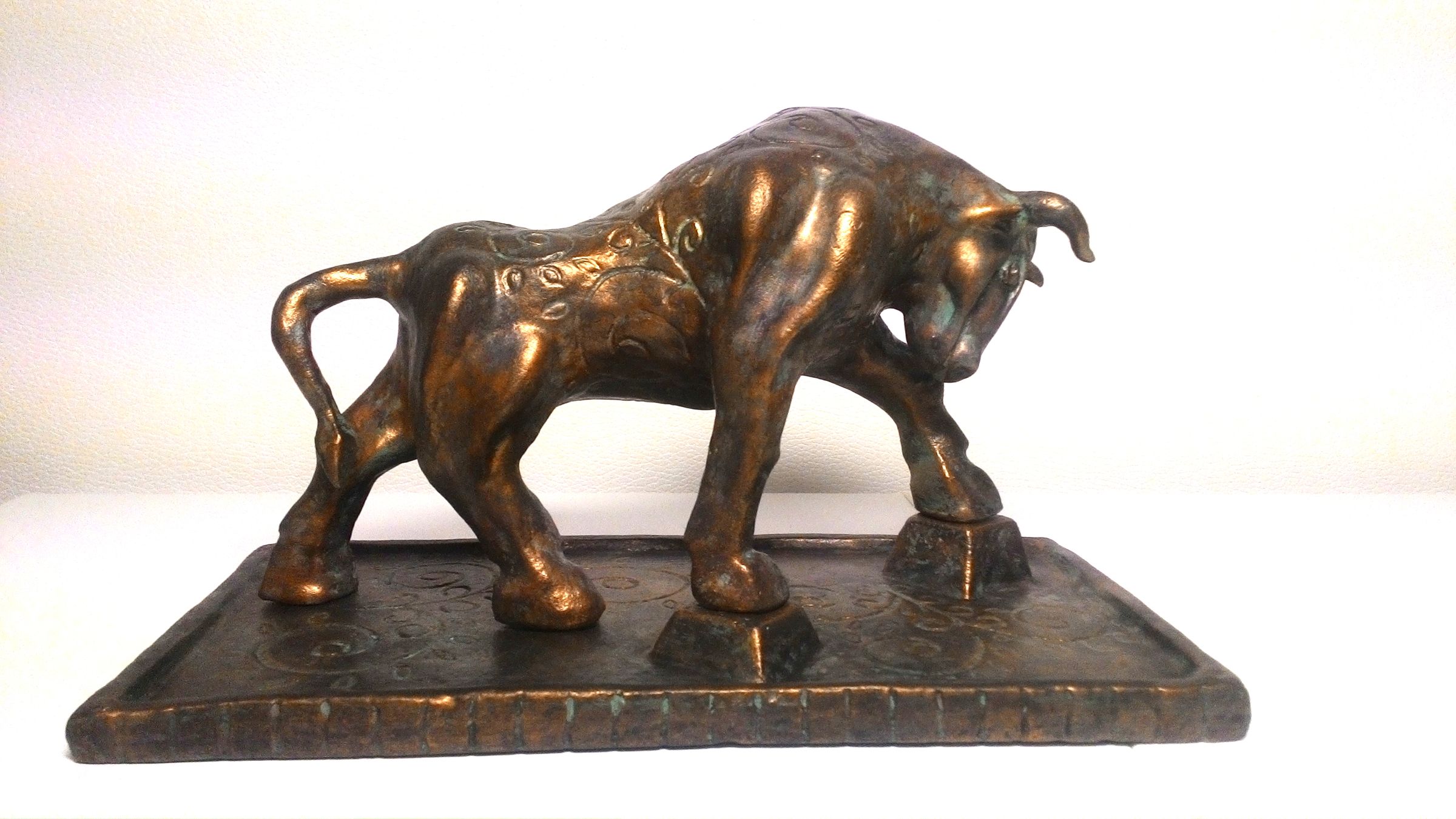 Bull Figurine : 9 Steps - Instructables