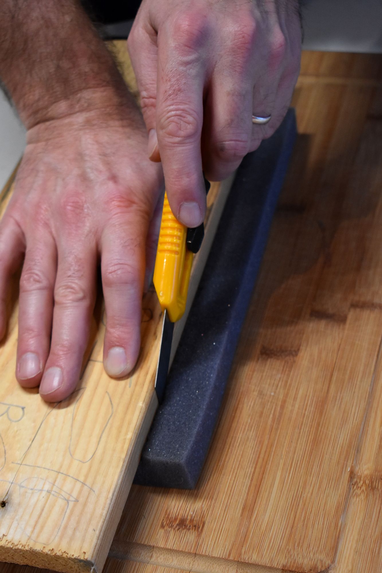 Paper Mould and Deckle : 4 Steps (with Pictures) - Instructables