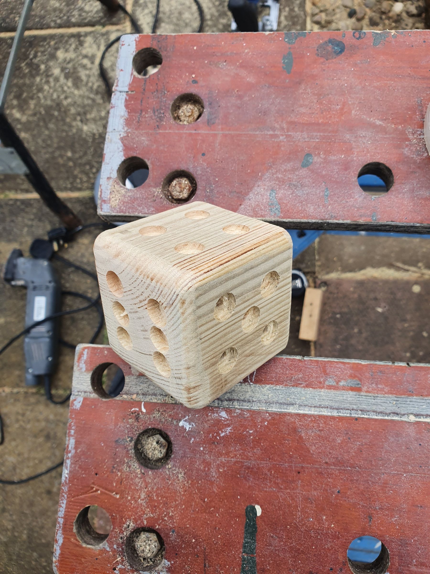 DIY Yard Dice : 6 Steps (with Pictures) - Instructables