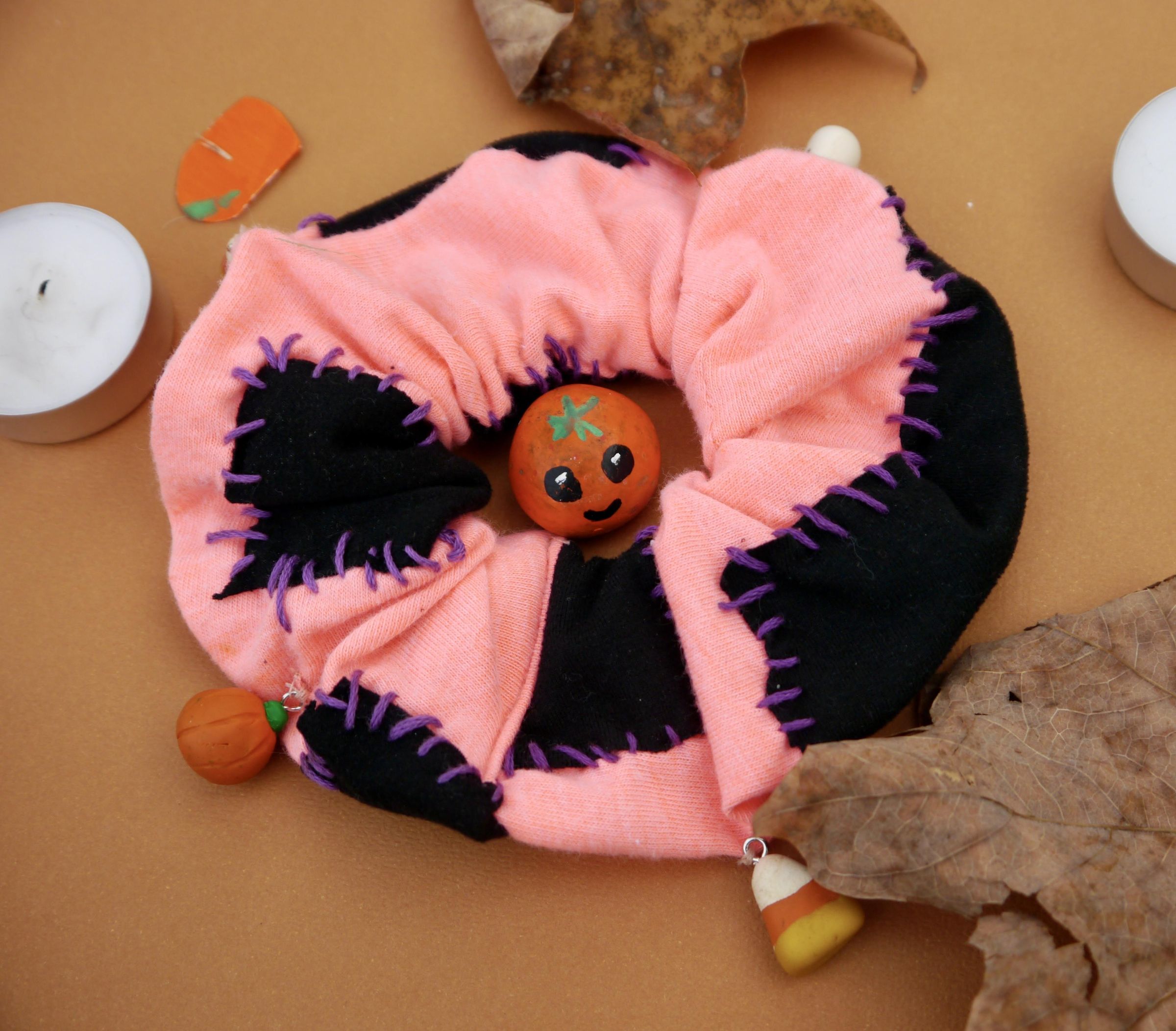 🍂🎃Halloween Scrunchie With Charms🎃🍂 : 5 Steps (with Pictures ...