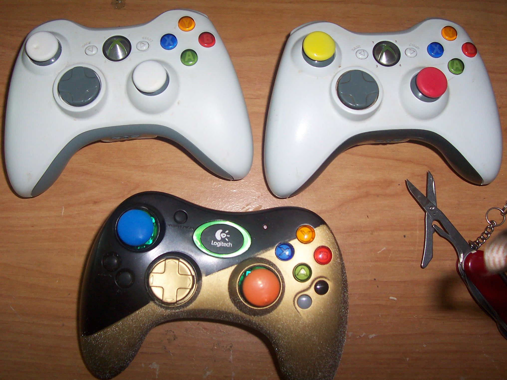 Custom Thumbsticks for Controller WITHOUT TAKING THEM APART : 4 Steps ...