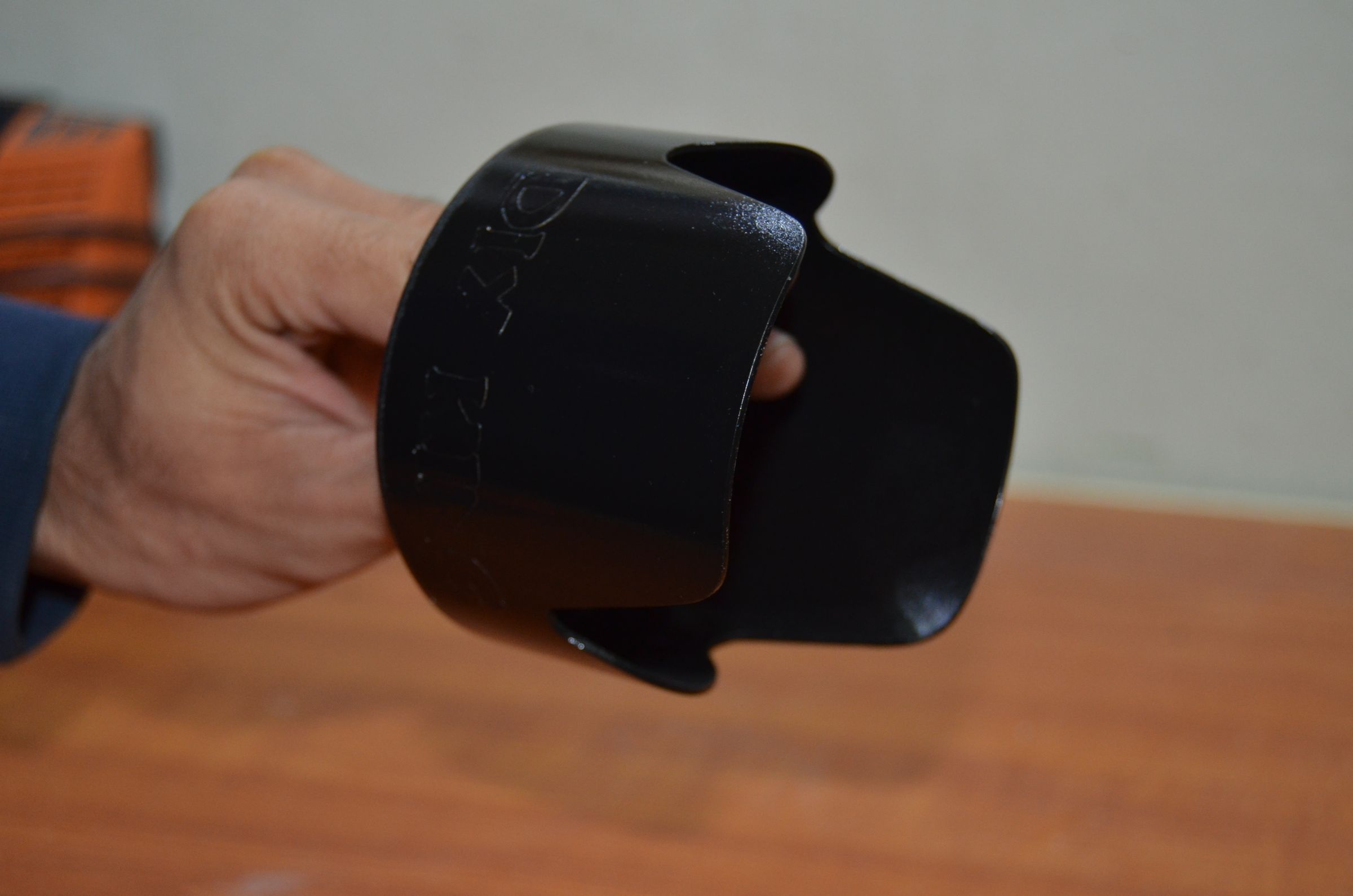 DIY Lens Hood for DSLR Camera : 5 Steps (with Pictures) - Instructables