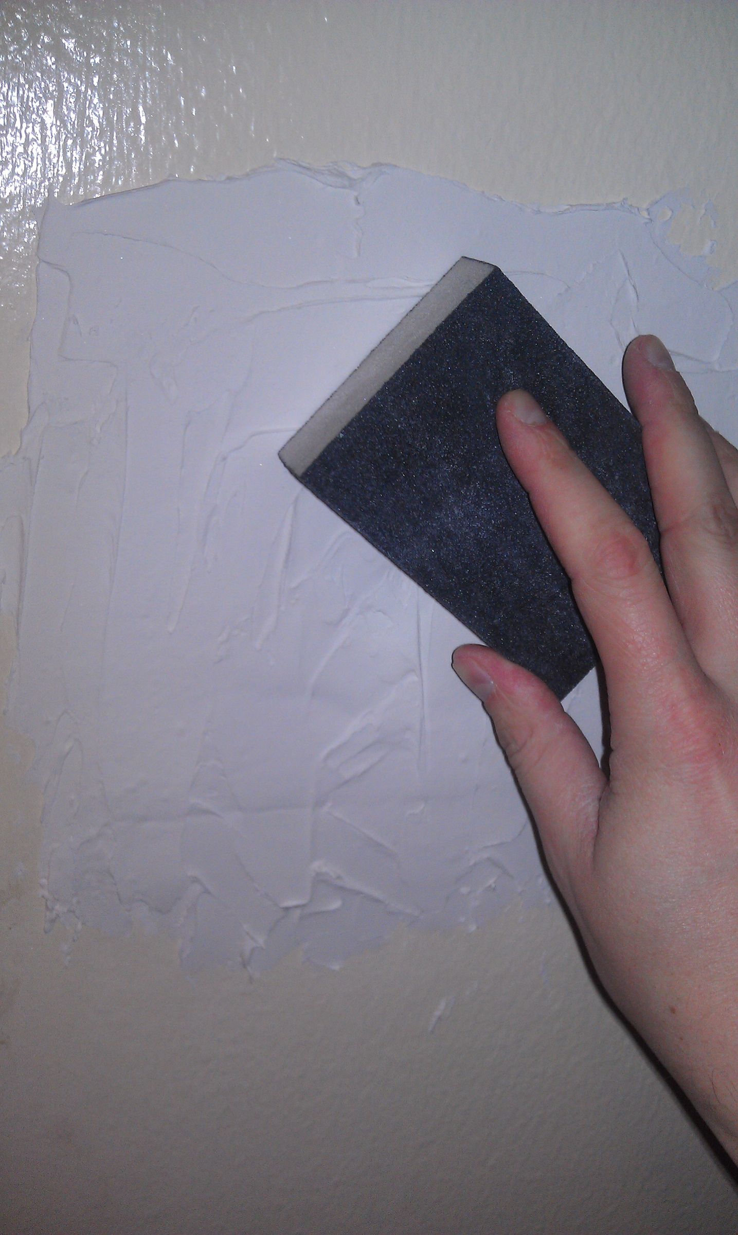 How to Fix a Hole in the Wall : 7 Steps (with Pictures) - Instructables