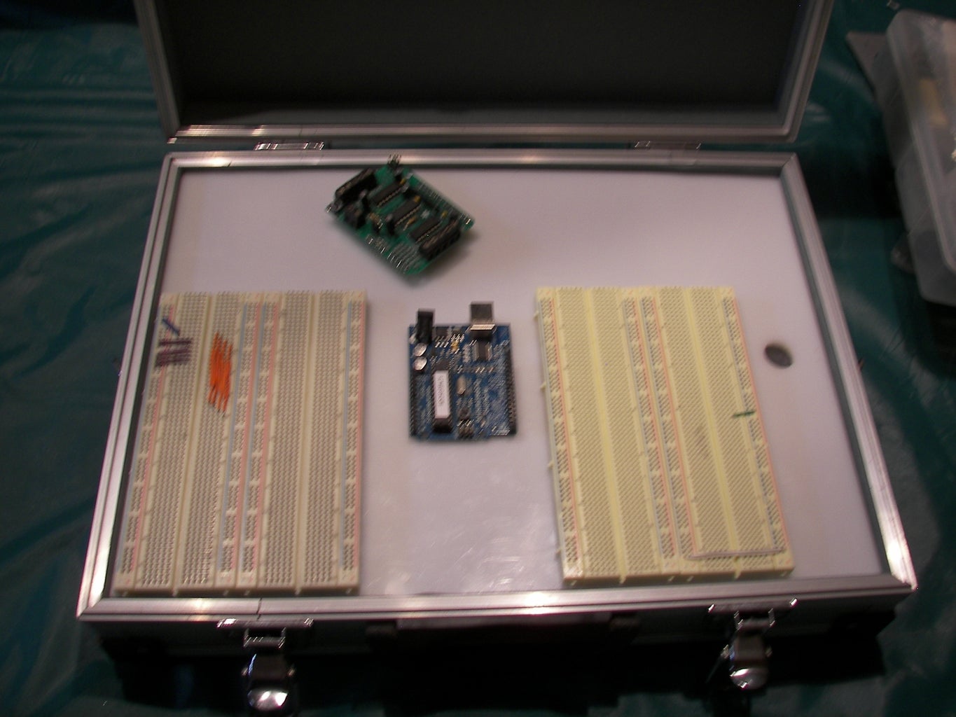 Portable Arduino Project Valise 6 Steps Instructables