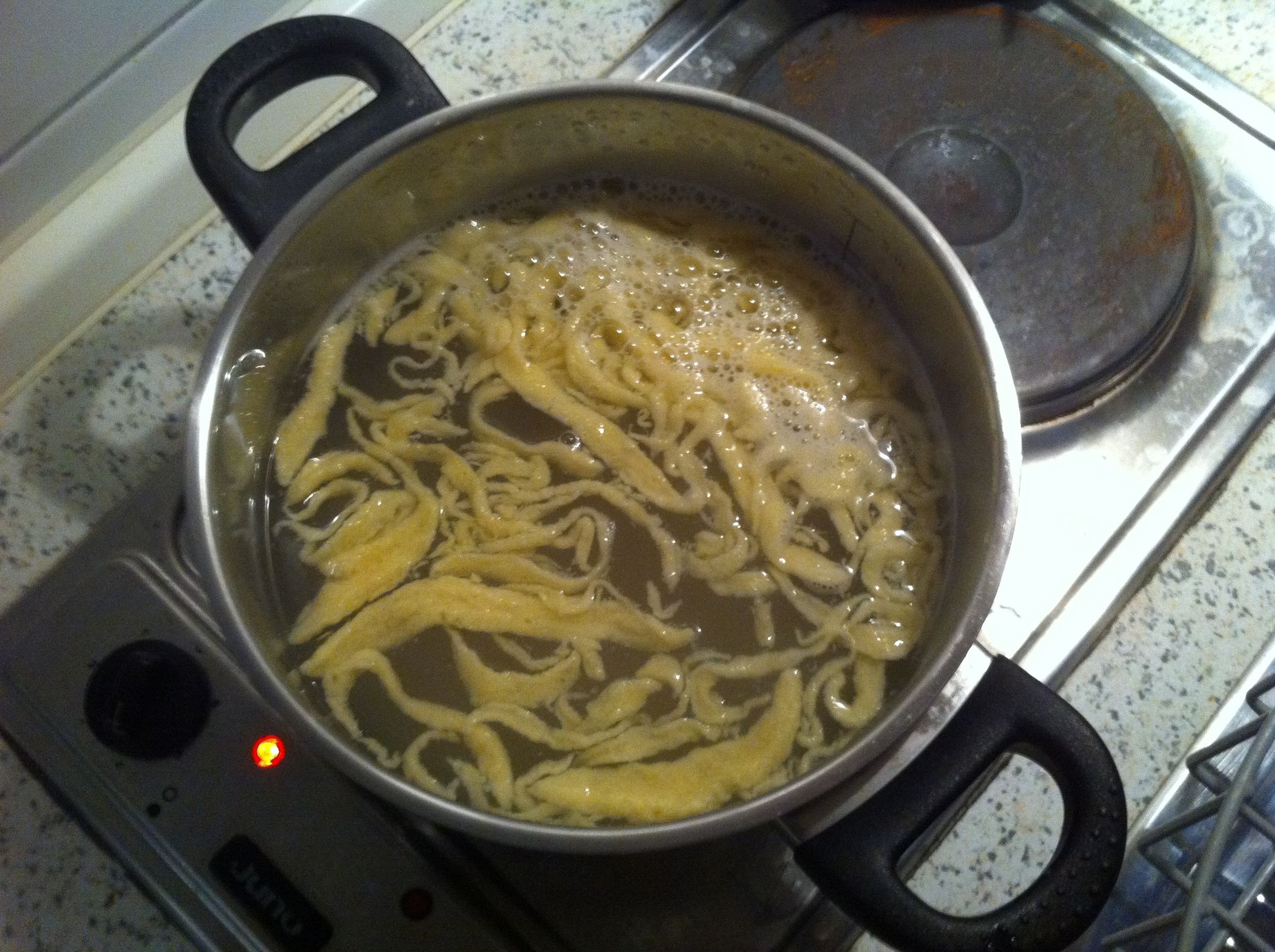 How to Make Spaetzle - a Traditional Swabian/Southern German Kind of ...