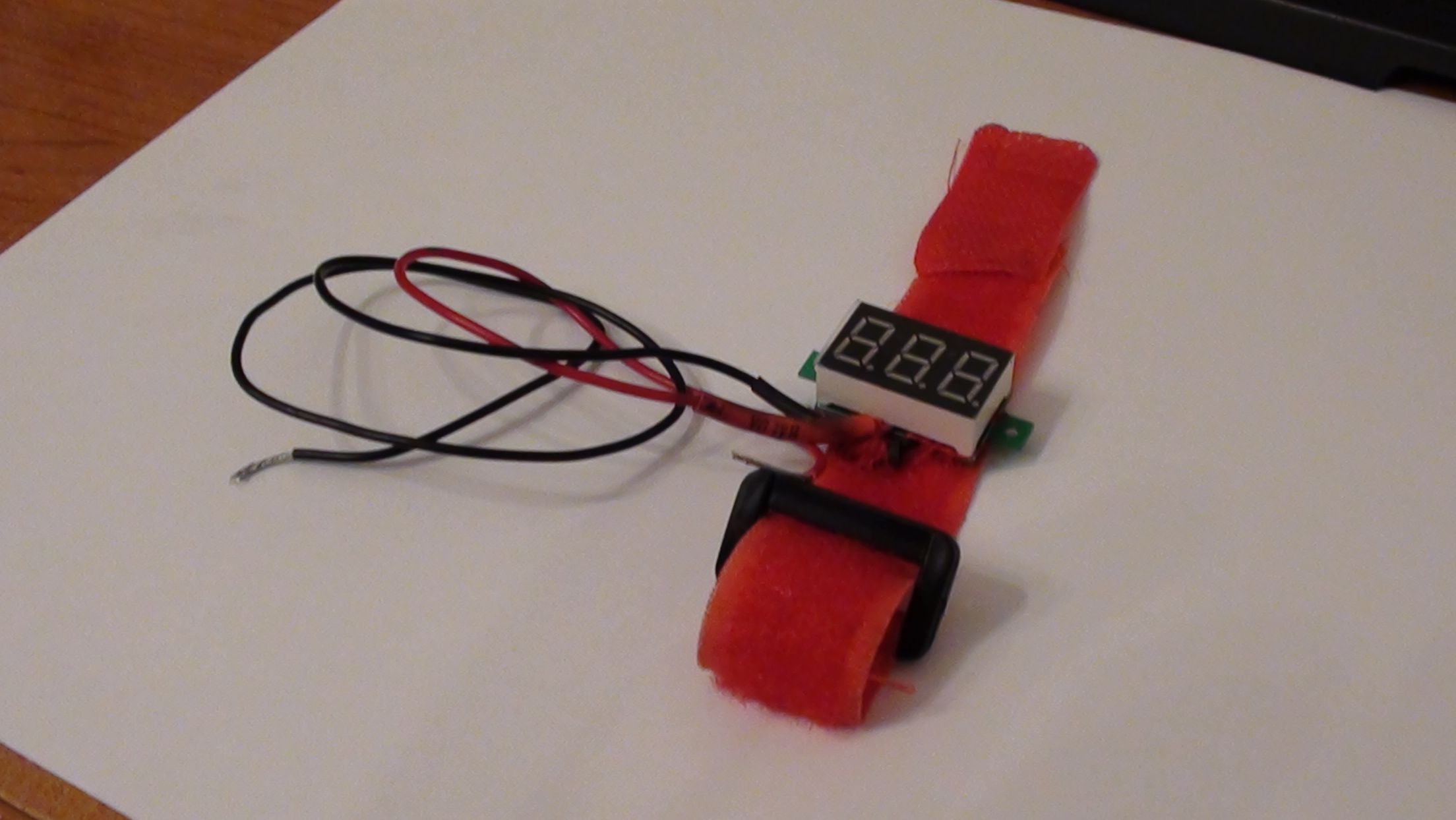 Index Finger Voltmeter [a Way to Meter DC Voltage Without Holding Your ...