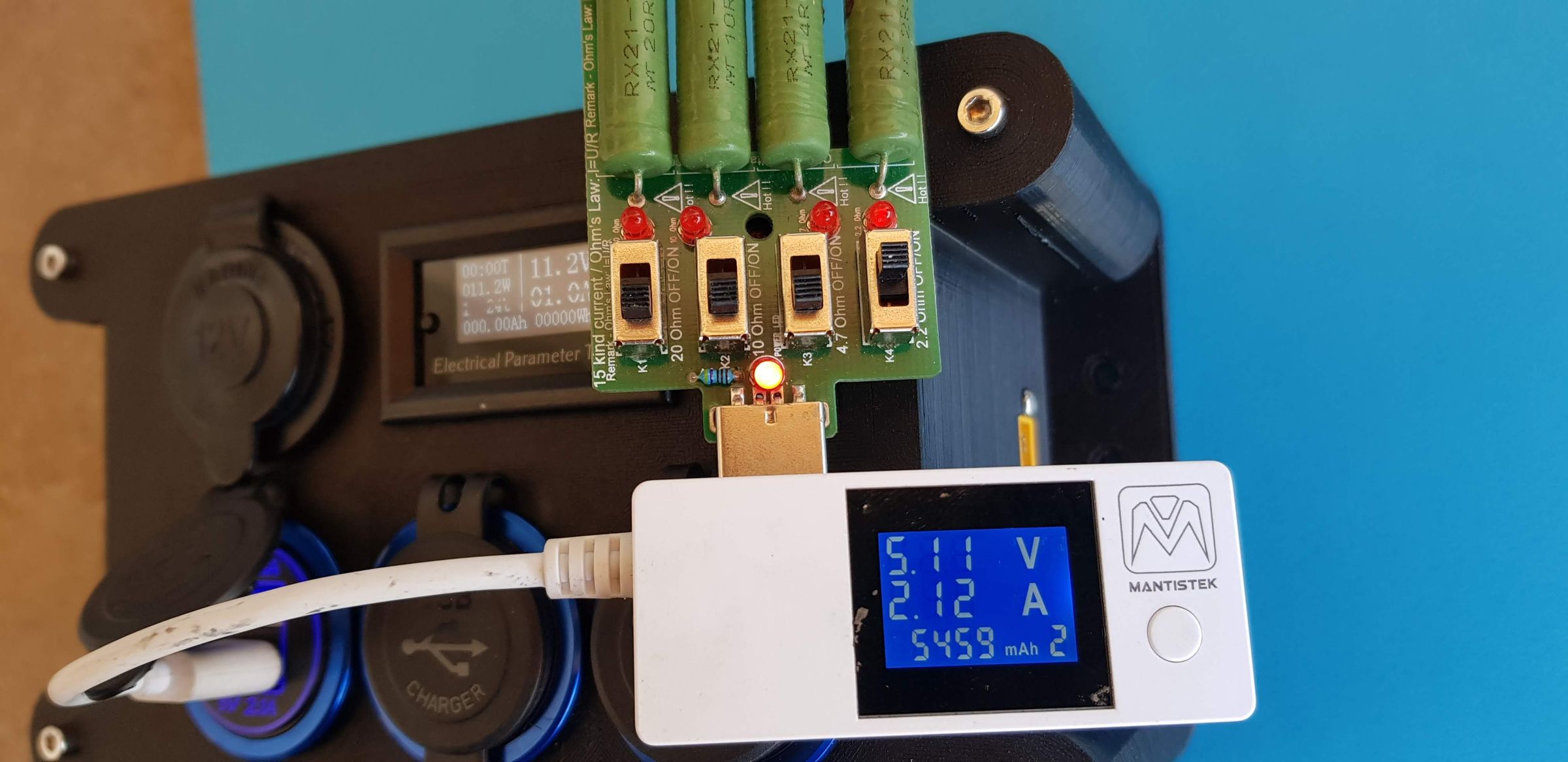 12V USB Charging Station : 3 Steps - Instructables