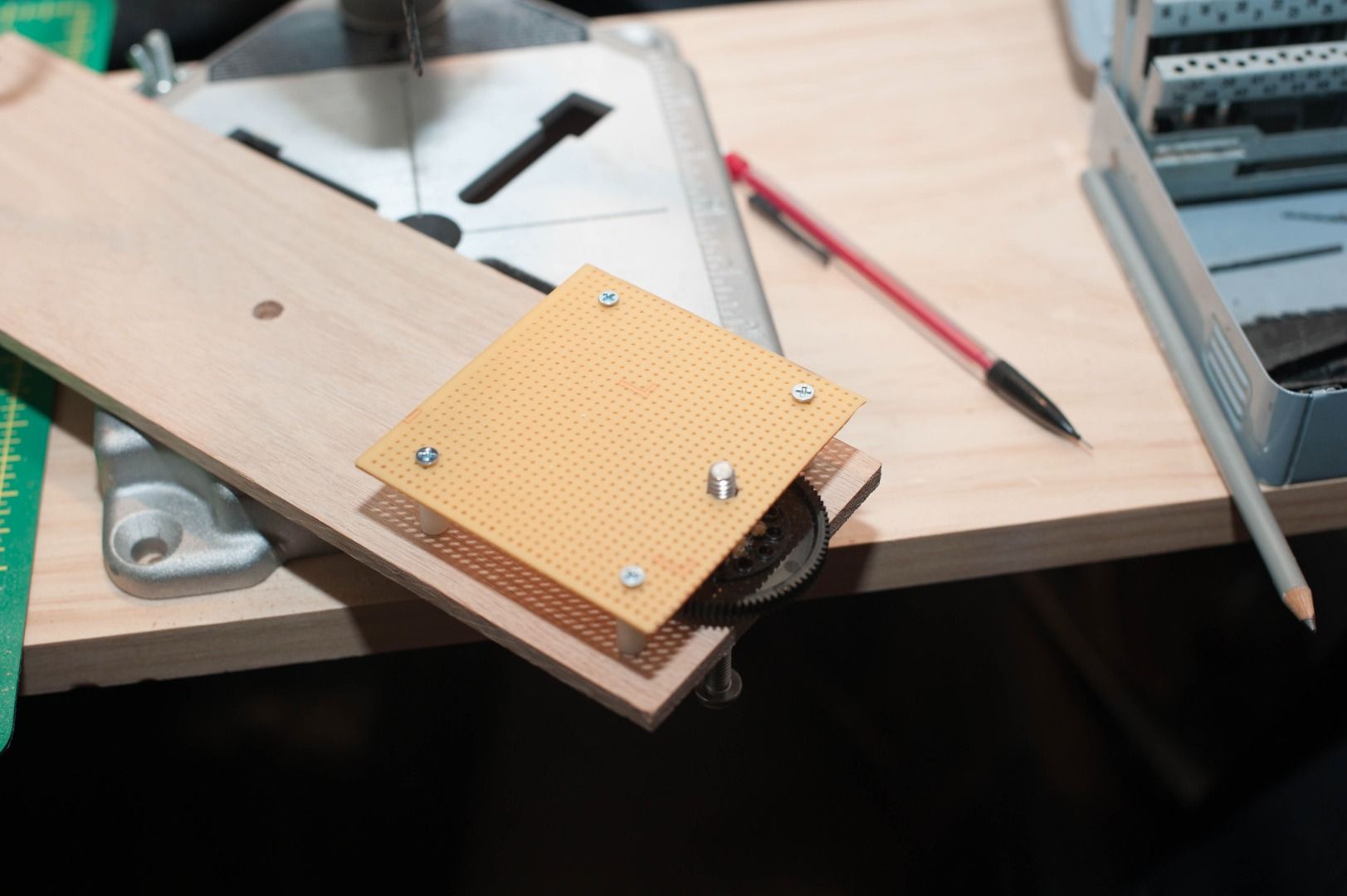 Arduino Powered 'Scotch Mount' Star Tracker for Astrophotography : 7 ...