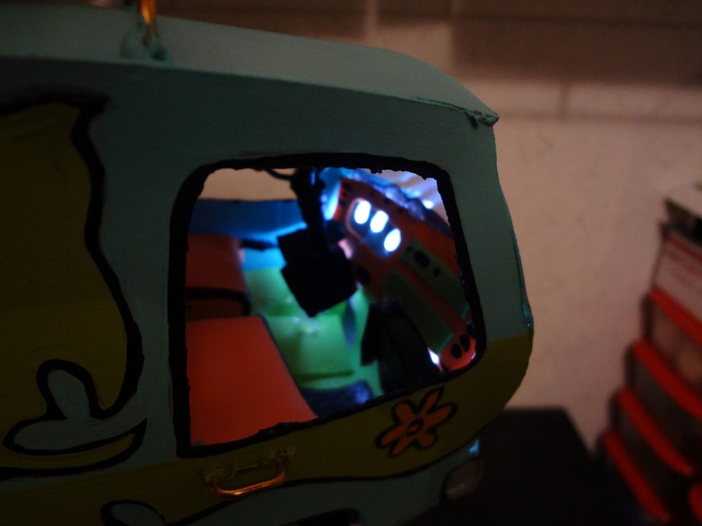 Scooby Doo Cardboard Electric Mystery Machine : 5 Steps - Instructables