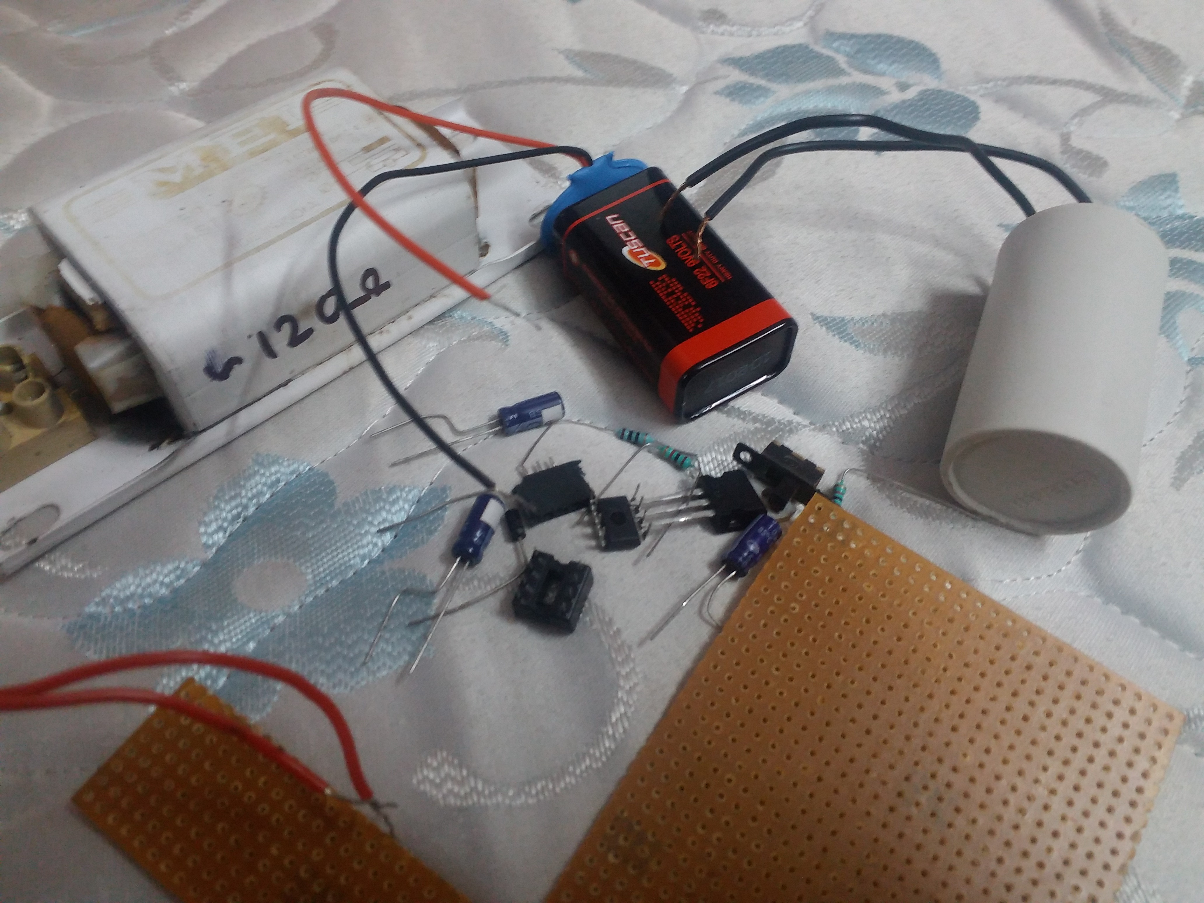 Voltage Booster : 7 Steps (with Pictures) - Instructables