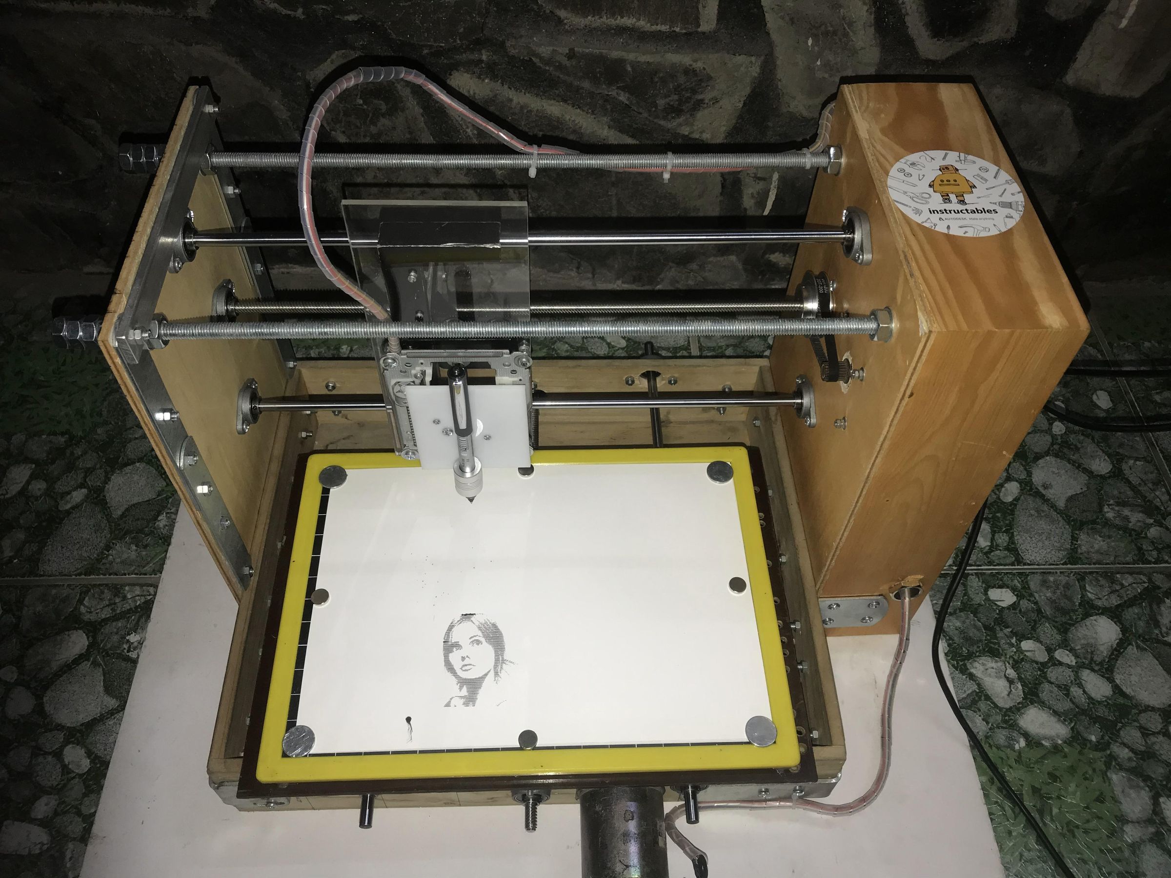 Homemade CNC Machine From DC Servo Motors and Wooden Wine Boxes : 10 ...