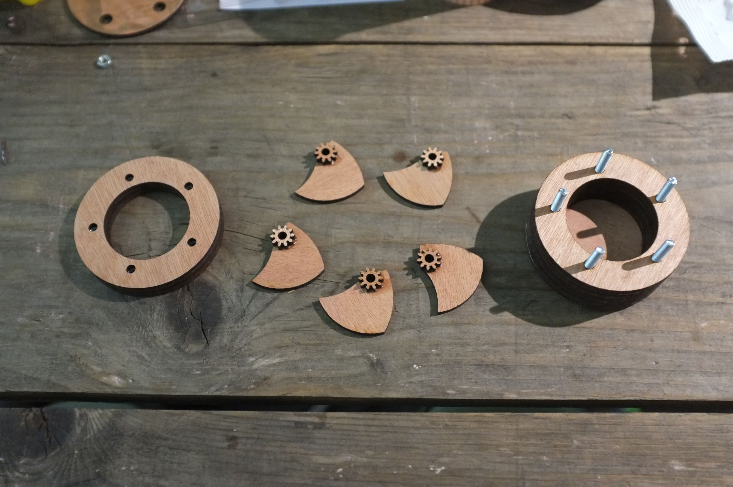 Iris Box : 5 Steps (with Pictures) - Instructables
