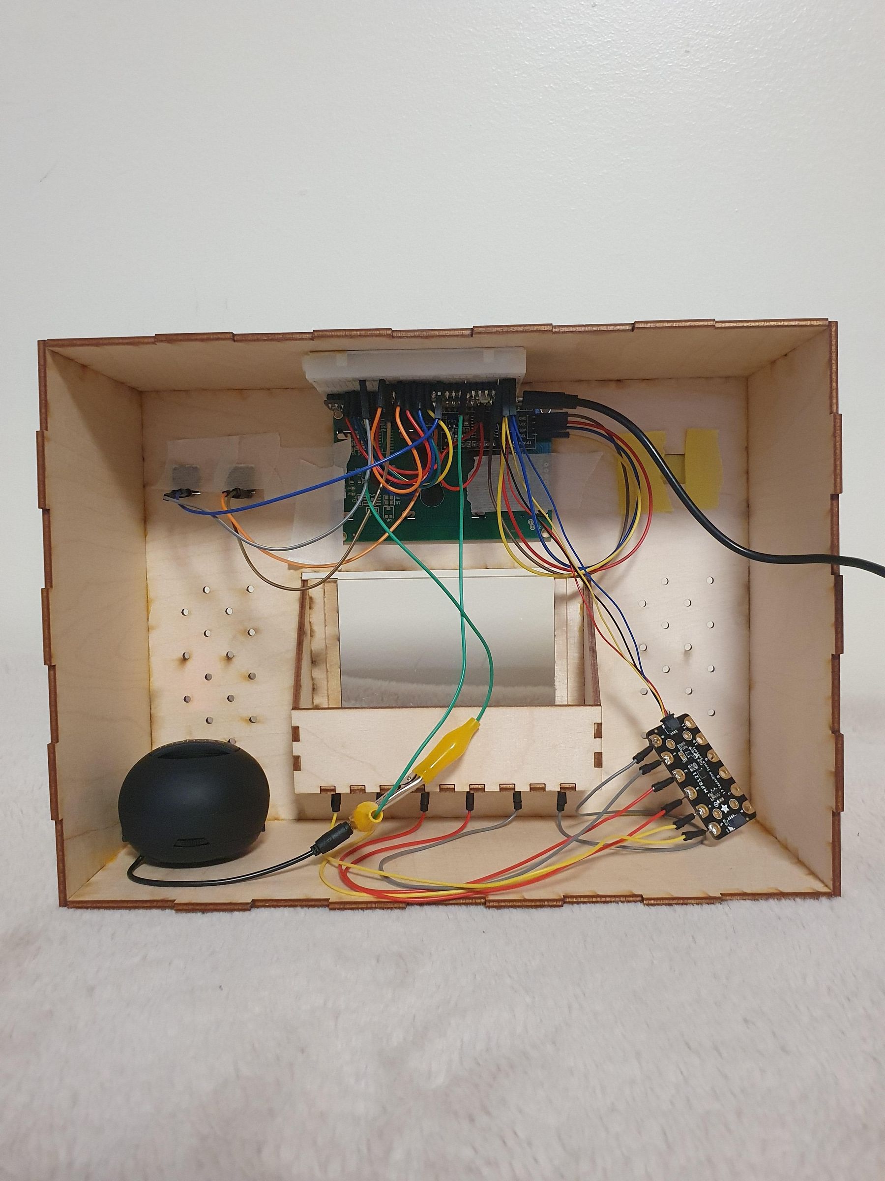 Capacitive Touch Cassette Player With LCD Display : 9 Steps - Instructables
