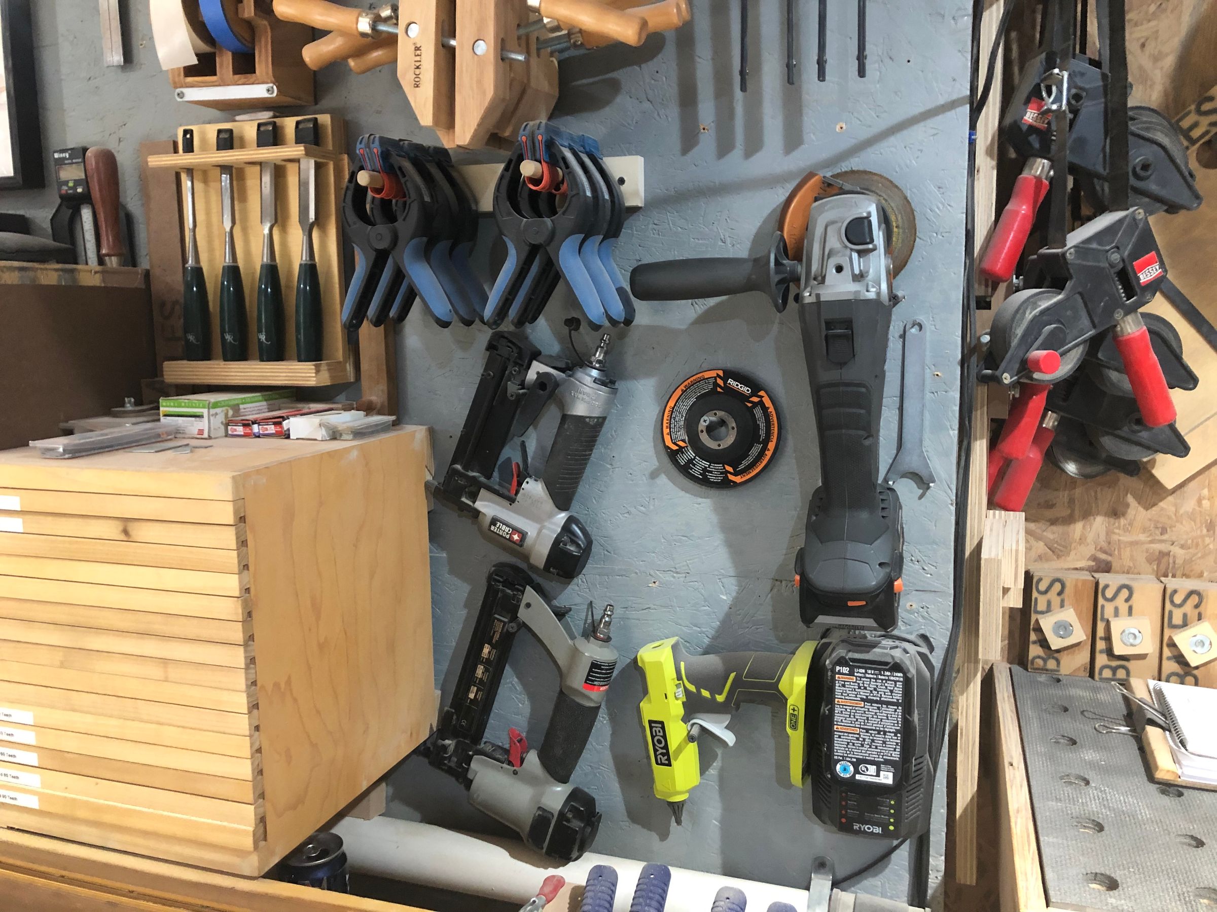 Shop Organization Tips and Practices : 12 Steps (with Pictures ...