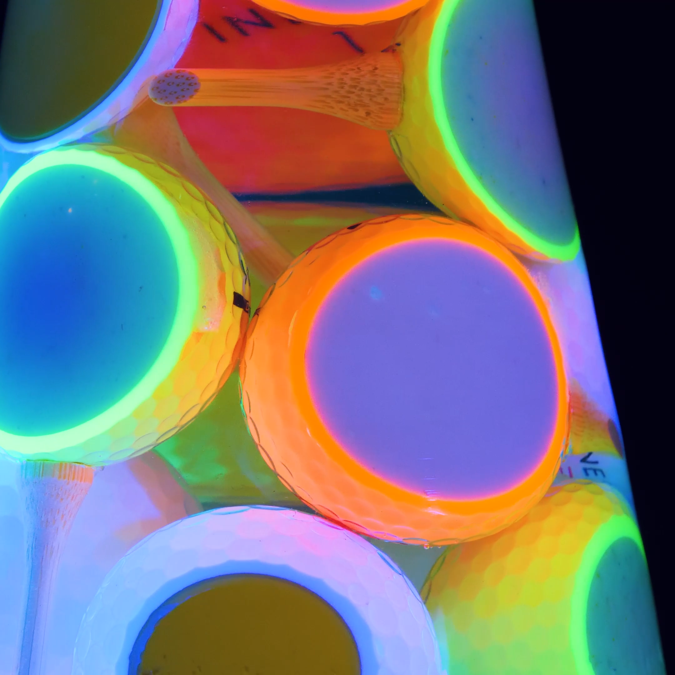 Golf Balls Lava Lamp : 11 Steps (with Pictures) - Instructables