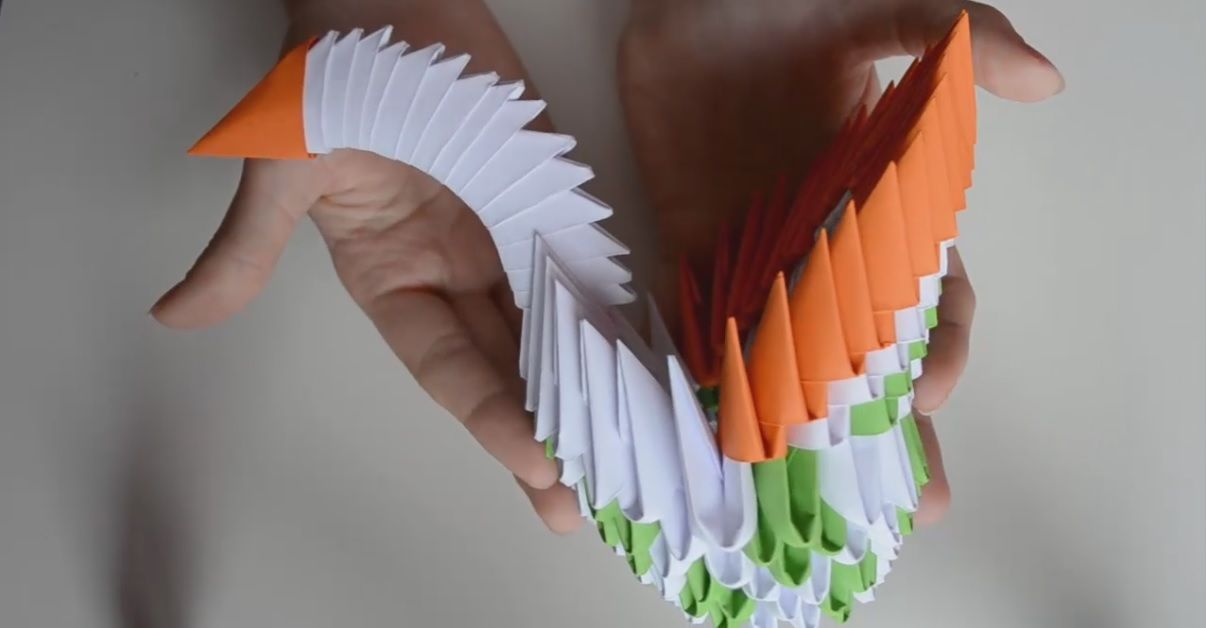 Modular 3D Origami Swan : 18 Steps (with Pictures) - Instructables