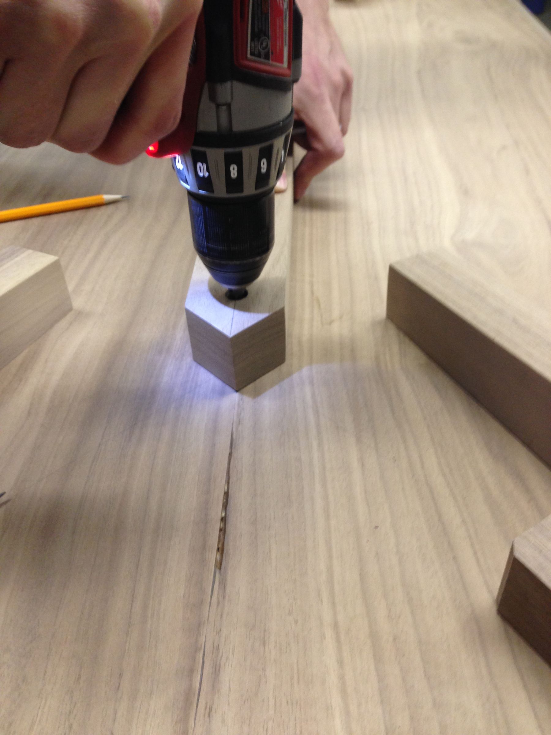 The Two-Weekend Table : 11 Steps (with Pictures) - Instructables