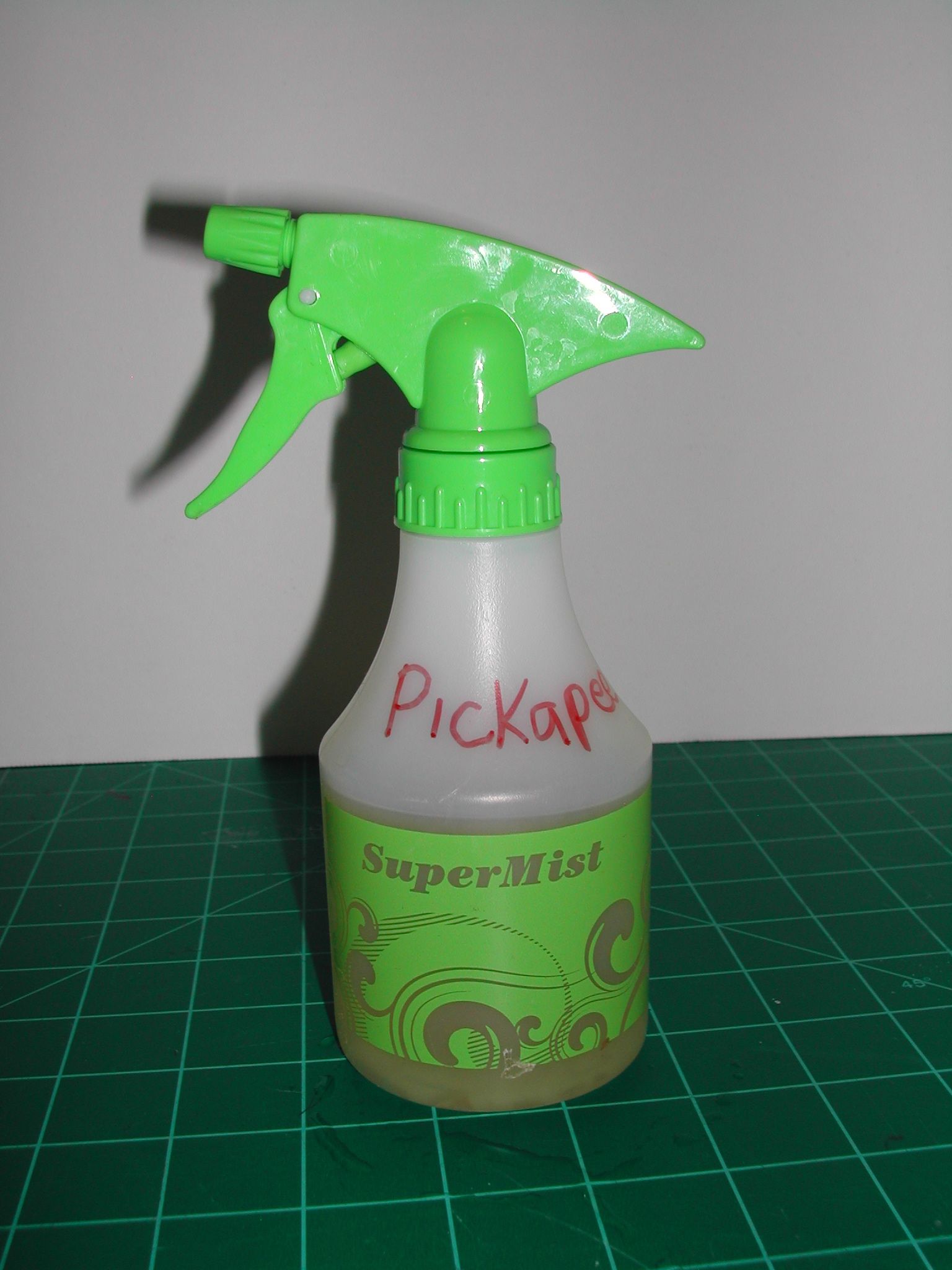 Kid Friendly All Natural Spray Cleaner : 4 Steps - Instructables