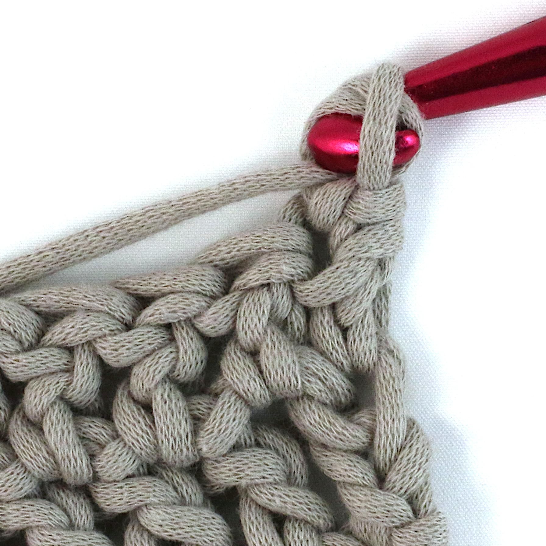 Crochet Turning Chain Alternatives : 5 Steps (with Pictures ...