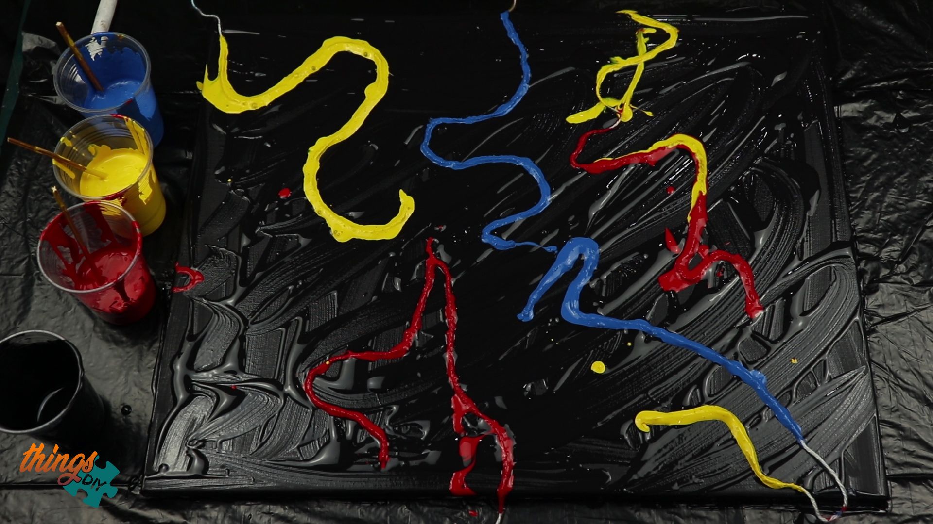 Fluid Painting With String Pulling #1 : 6 Steps - Instructables