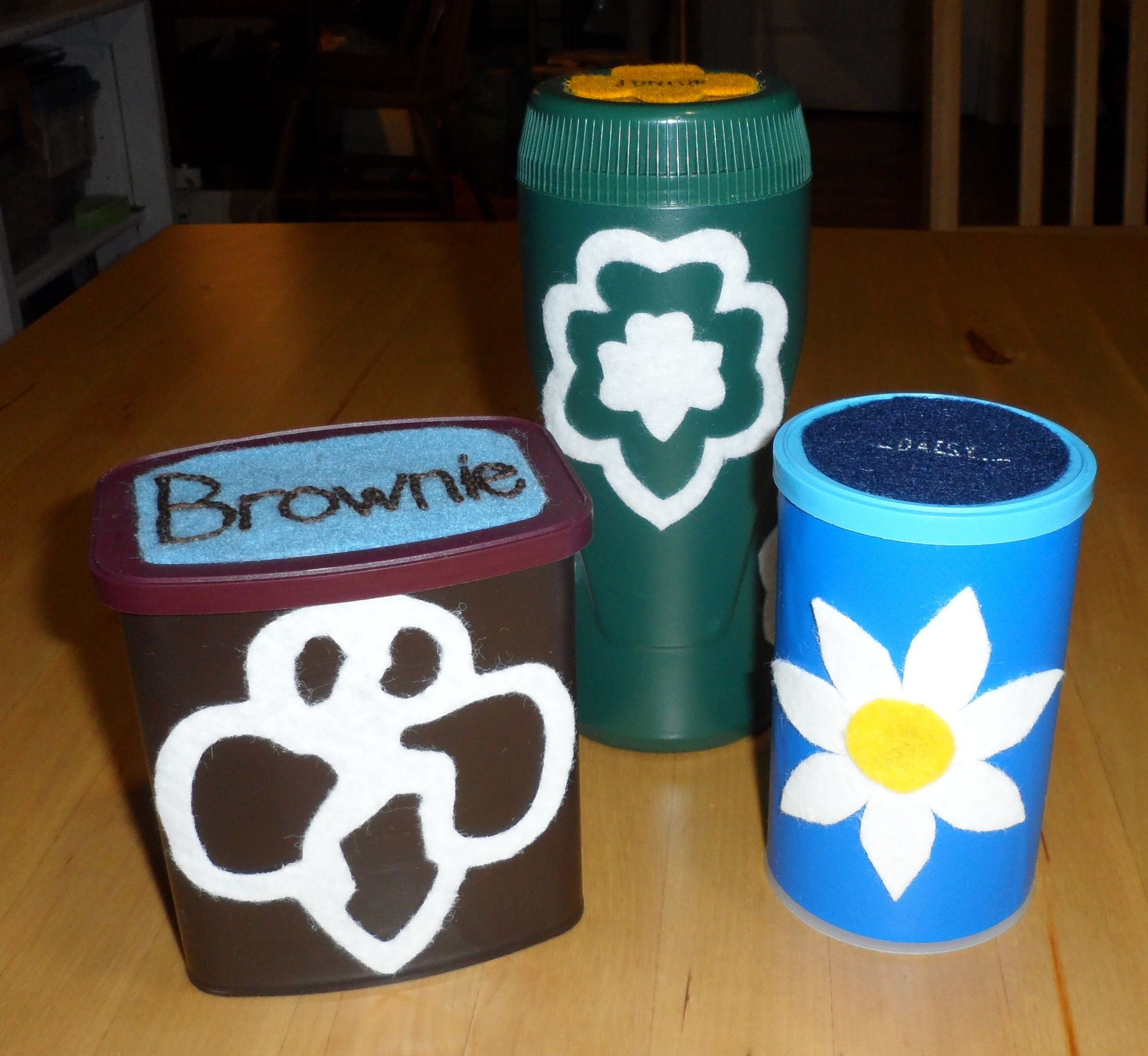 Daisy Girl Scout Trefoil Pattern