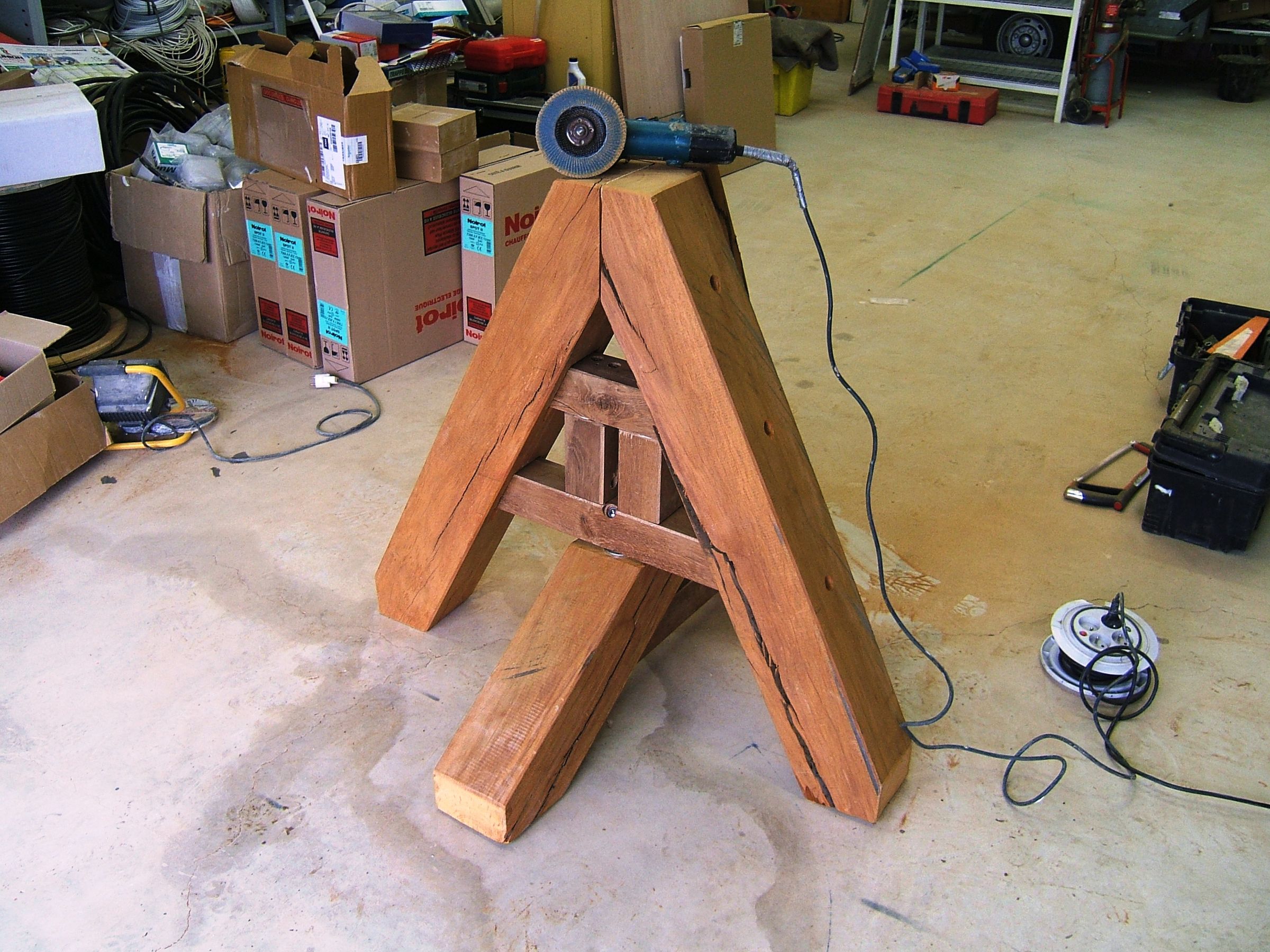 'NoMatterWhatHorn' - a Really Heavy Custom Vice : 13 Steps (with ...