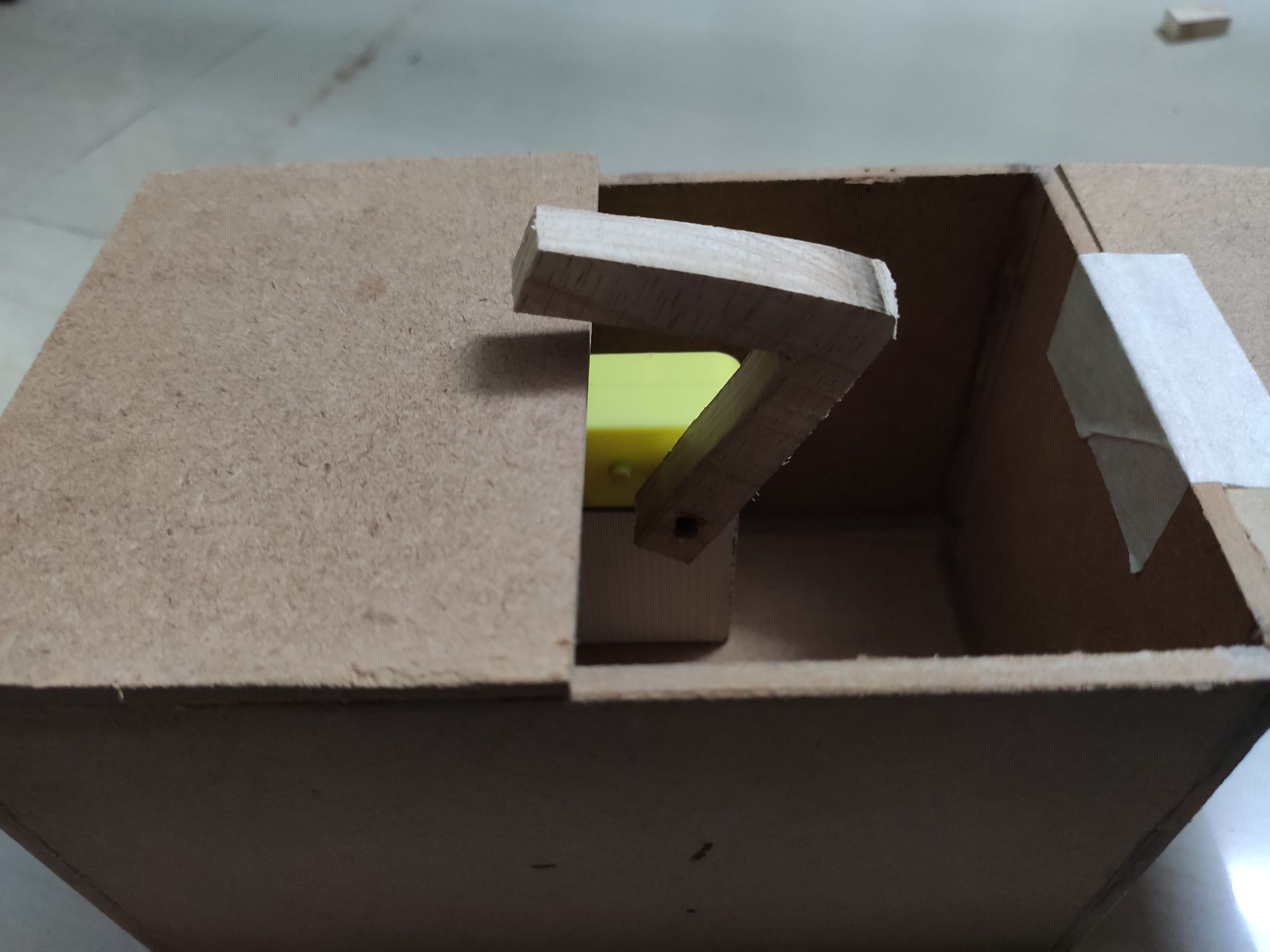 Useless Box V1 : 6 Steps (with Pictures) - Instructables