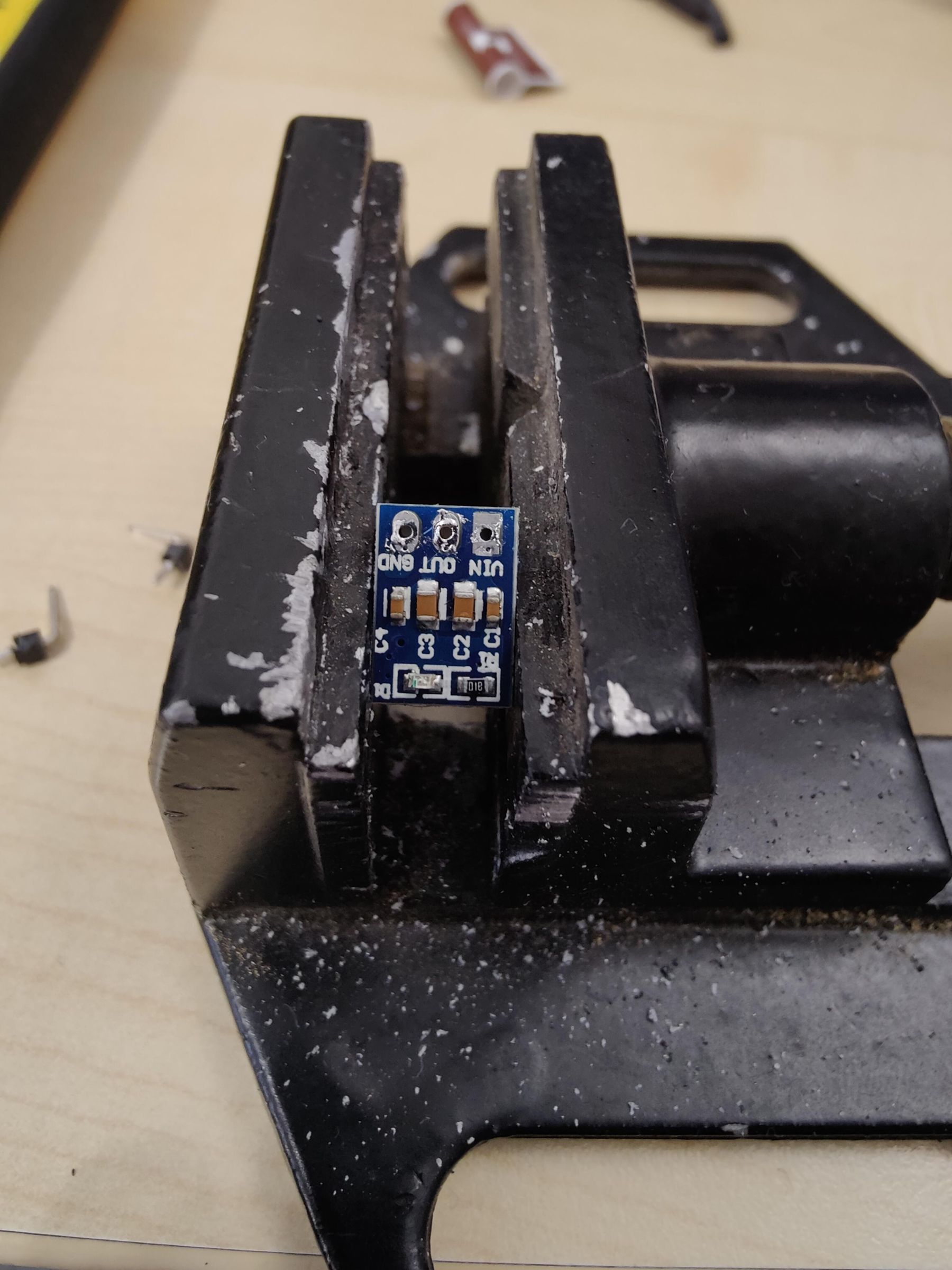 DIY Simple 5V Fan Noise Reduction Adapter (Just Steps Down to 3.3V) : 4 ...