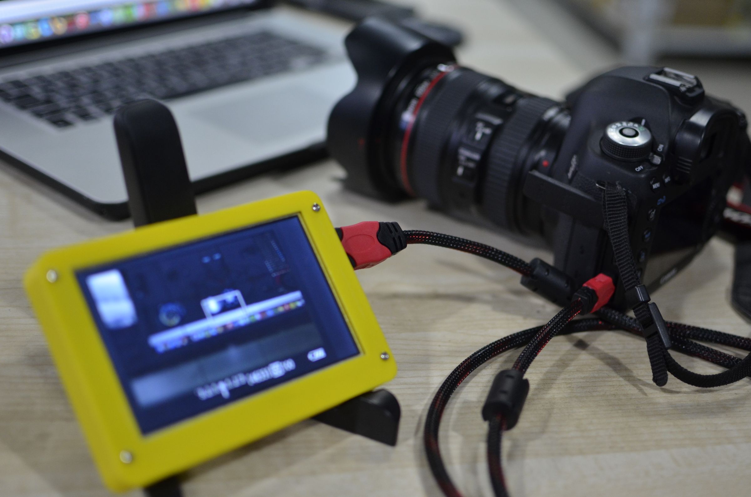 5 Inch HDMI Plug and Play Camera Monitor : 4 Steps (with Pictures ...