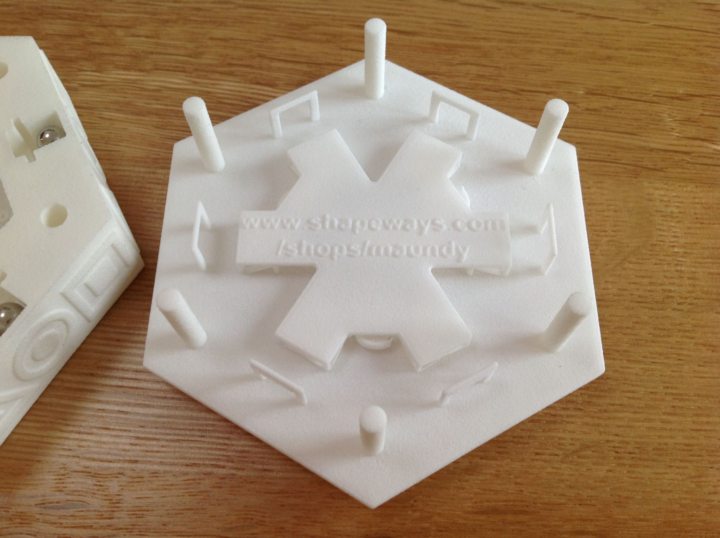 3D Printed 'Centrifugal Puzzle Box' - Solved With a Spin... : 5 Steps ...