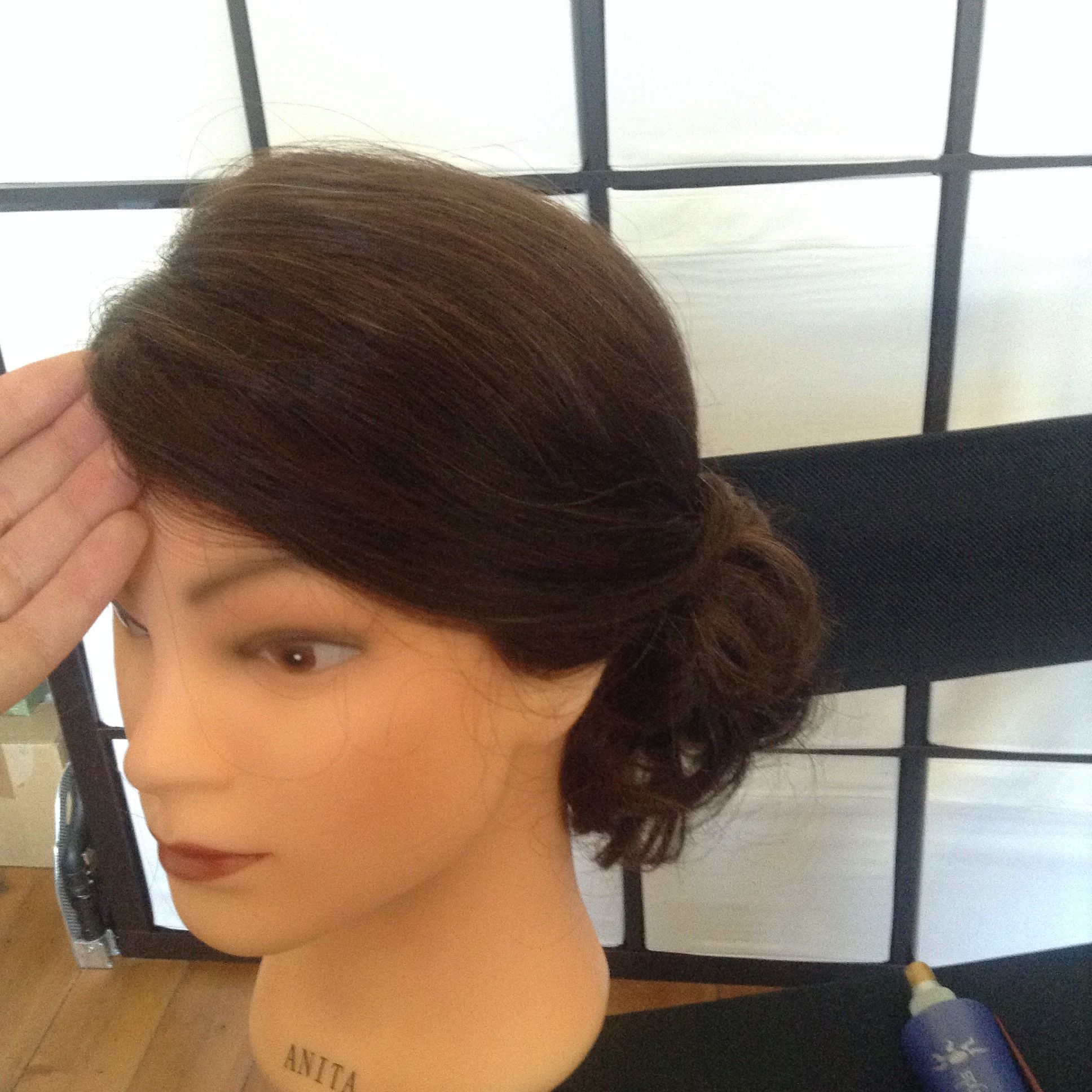 Hair- Loose Side Bun : 12 Steps - Instructables