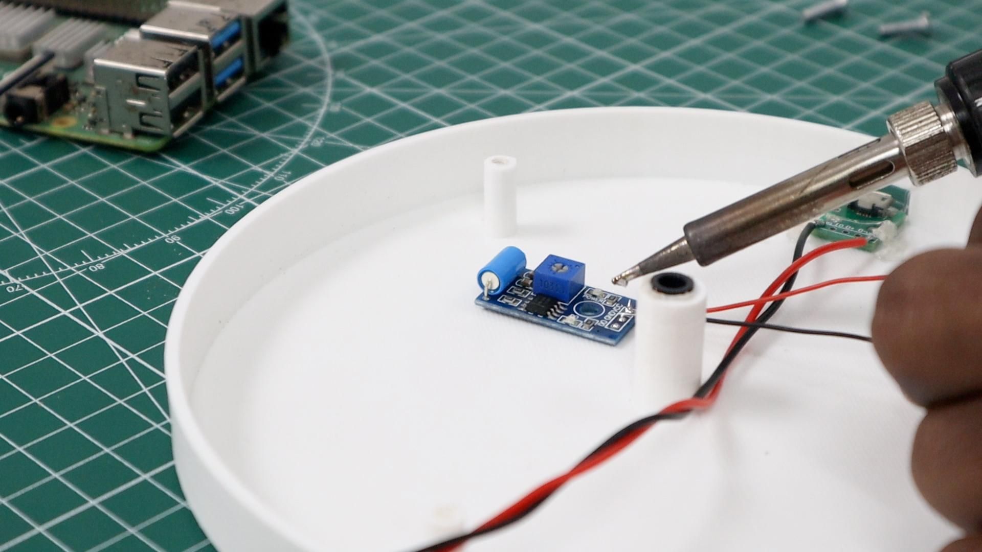 Emo - DIY Companion Robot : 10 Steps - Instructables