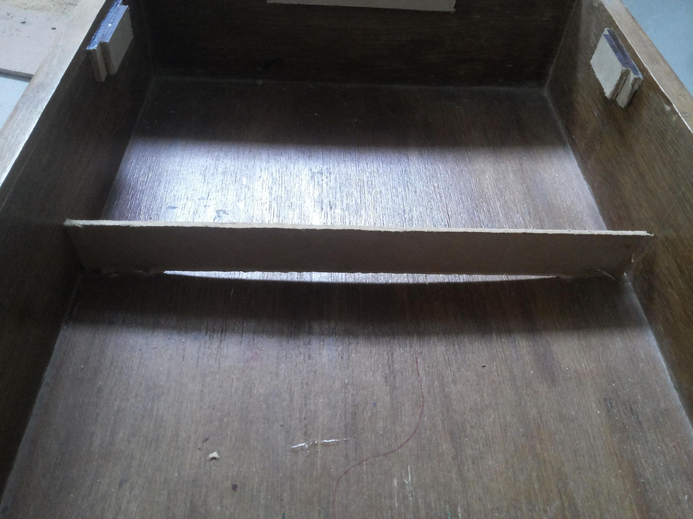 Secret Compartment in Drawer : 4 Steps - Instructables