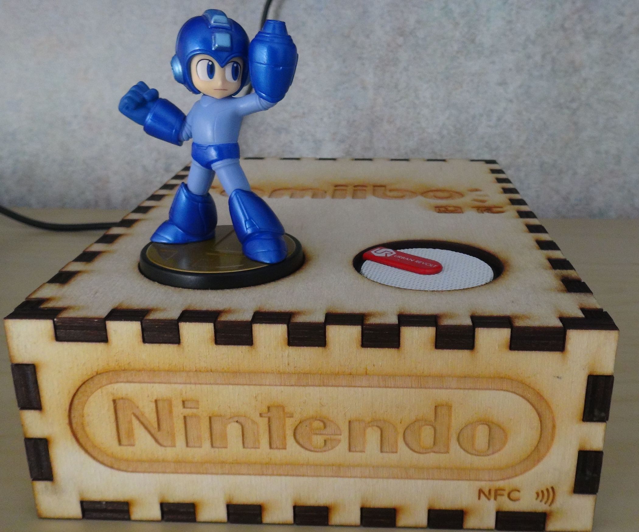 Interactive Arduino Amiibo Stand. : 6 Steps (with Pictures) - Instructables